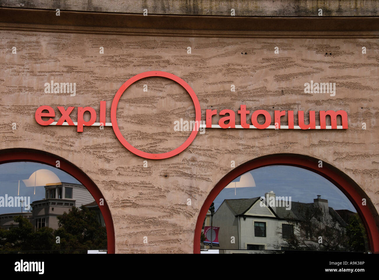 "The Exploratorium science exhibition at the "Palace of Fine Arts ...