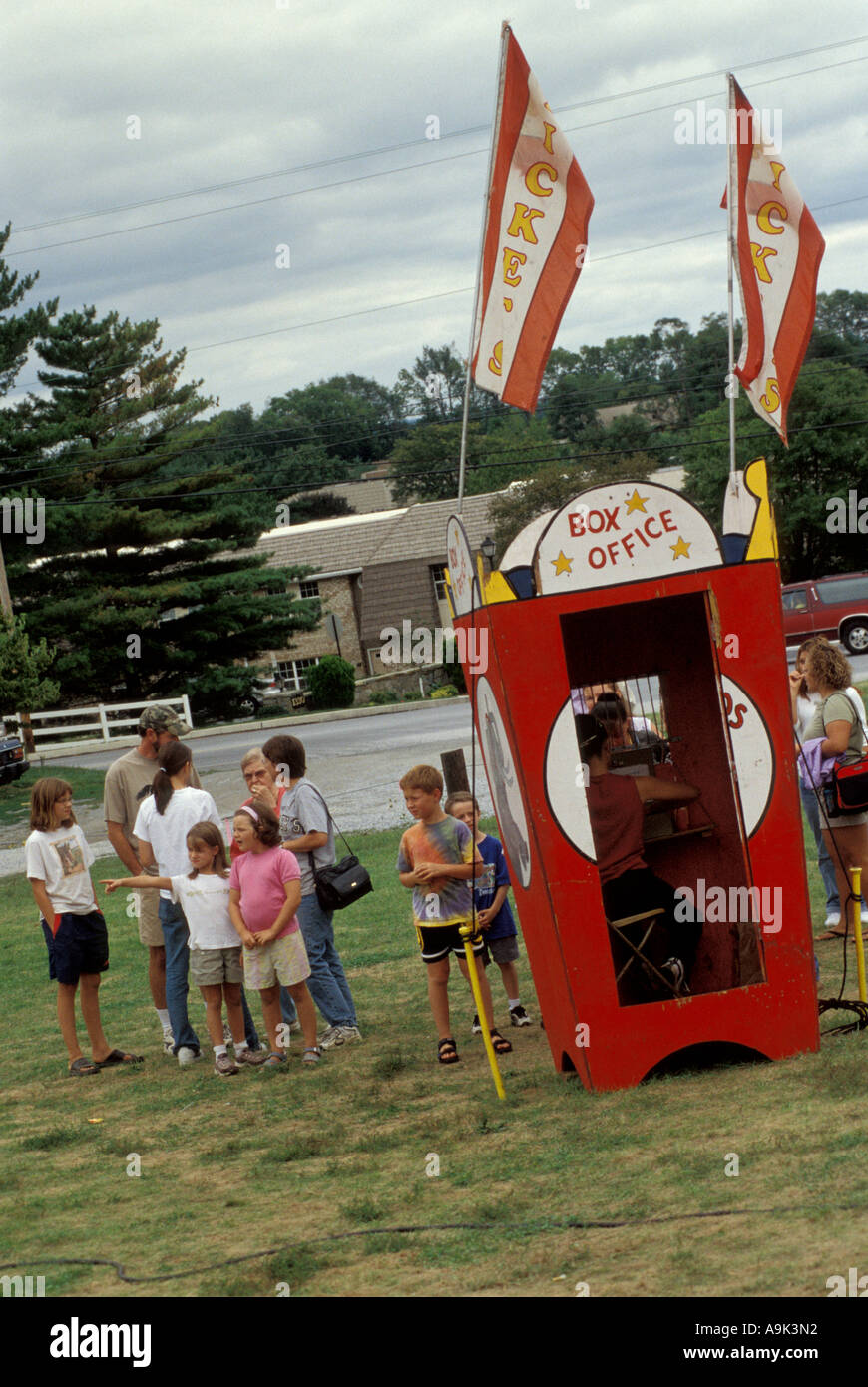 Circus box office hi-res stock photography and images - Alamy