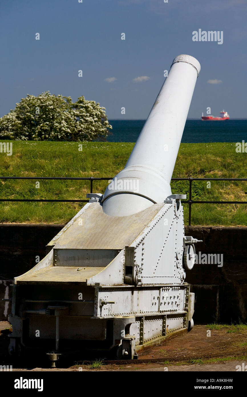 Heavy cannon at fort hi-res stock photography and images - Alamy