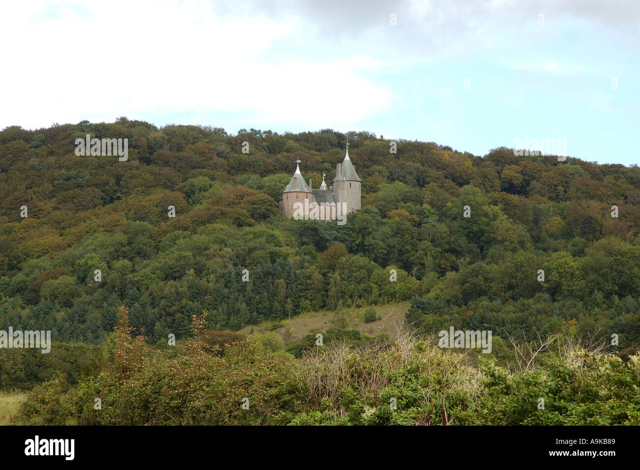 Castell coch hi-res stock photography and images - Alamy