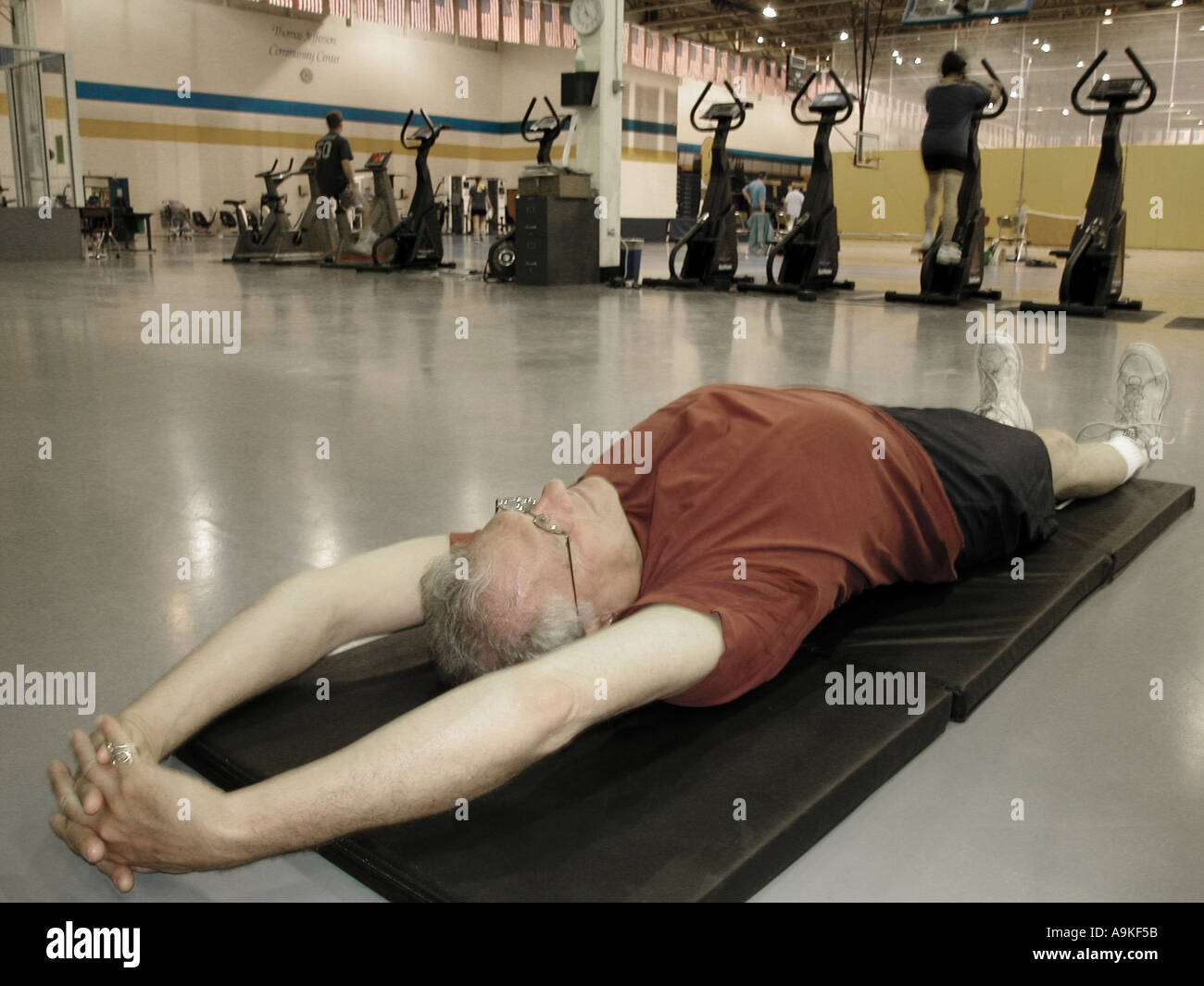 Wide angle man hi-res stock photography and images - Alamy