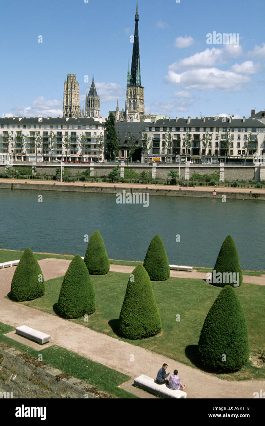 View of rouen and the seine river hi-res stock photography and images ...