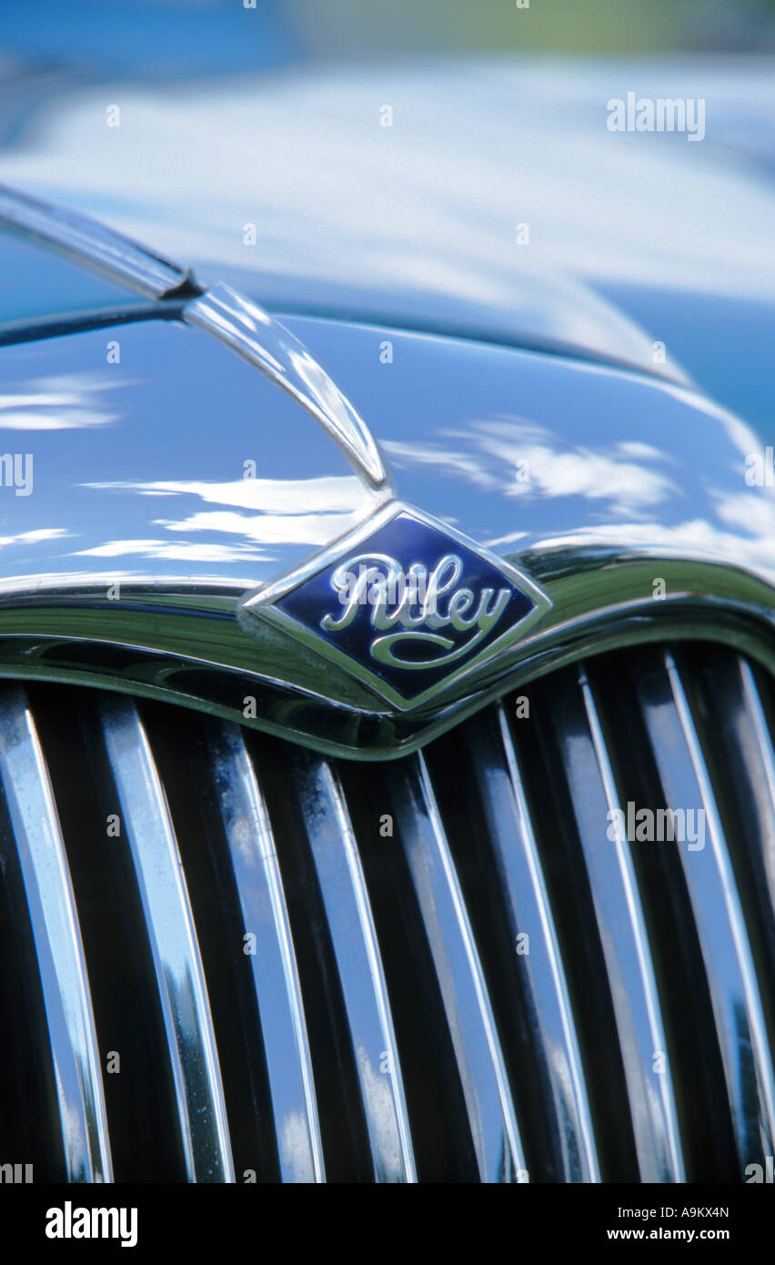 Riley logo badge classic car hi-res stock photography and images - Alamy