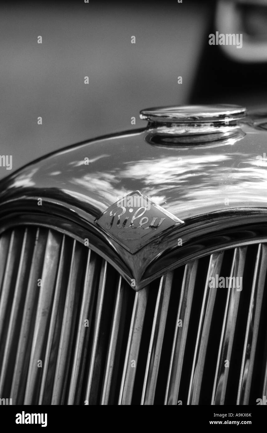 Riley logo badge classic car hi-res stock photography and images - Alamy