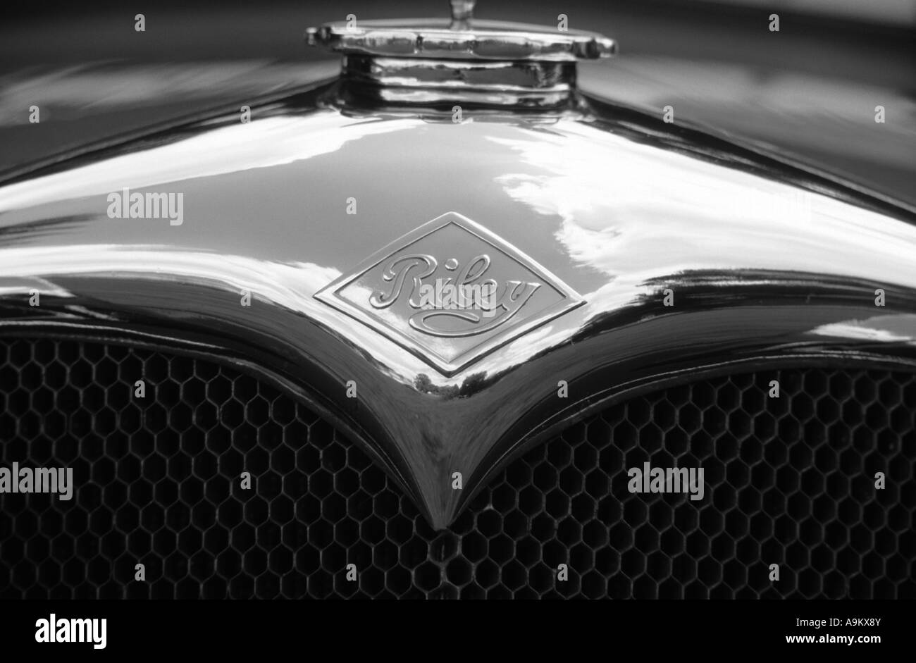 Riley logo hi-res stock photography and images - Alamy