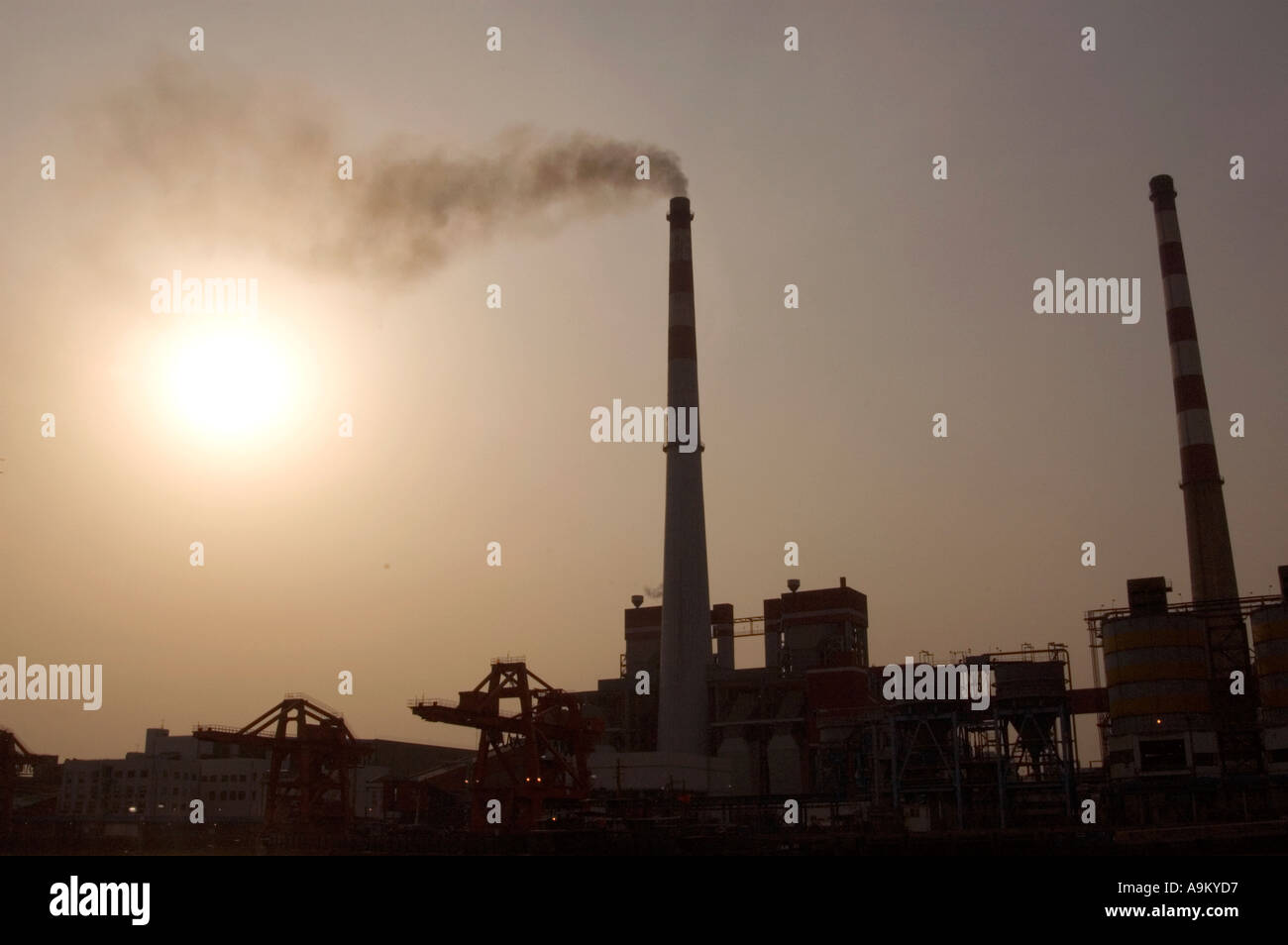 Factory smoke shanghai hi-res stock photography and images - Alamy