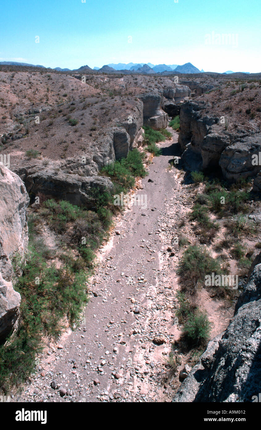 Scenic view deep canyon hi-res stock photography and images - Alamy