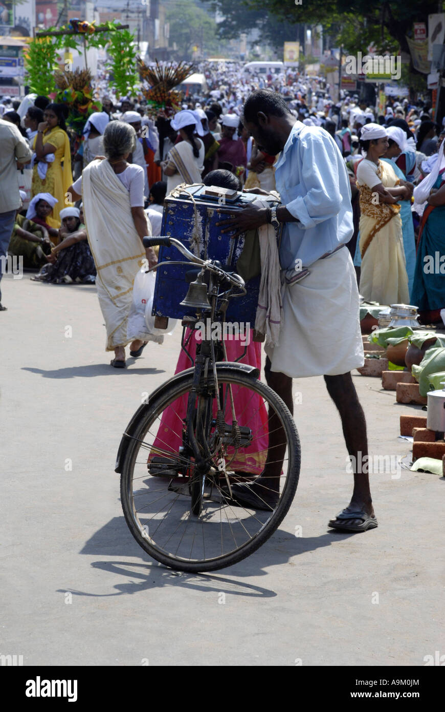 Ice cream flute hi-res stock photography and images - Alamy