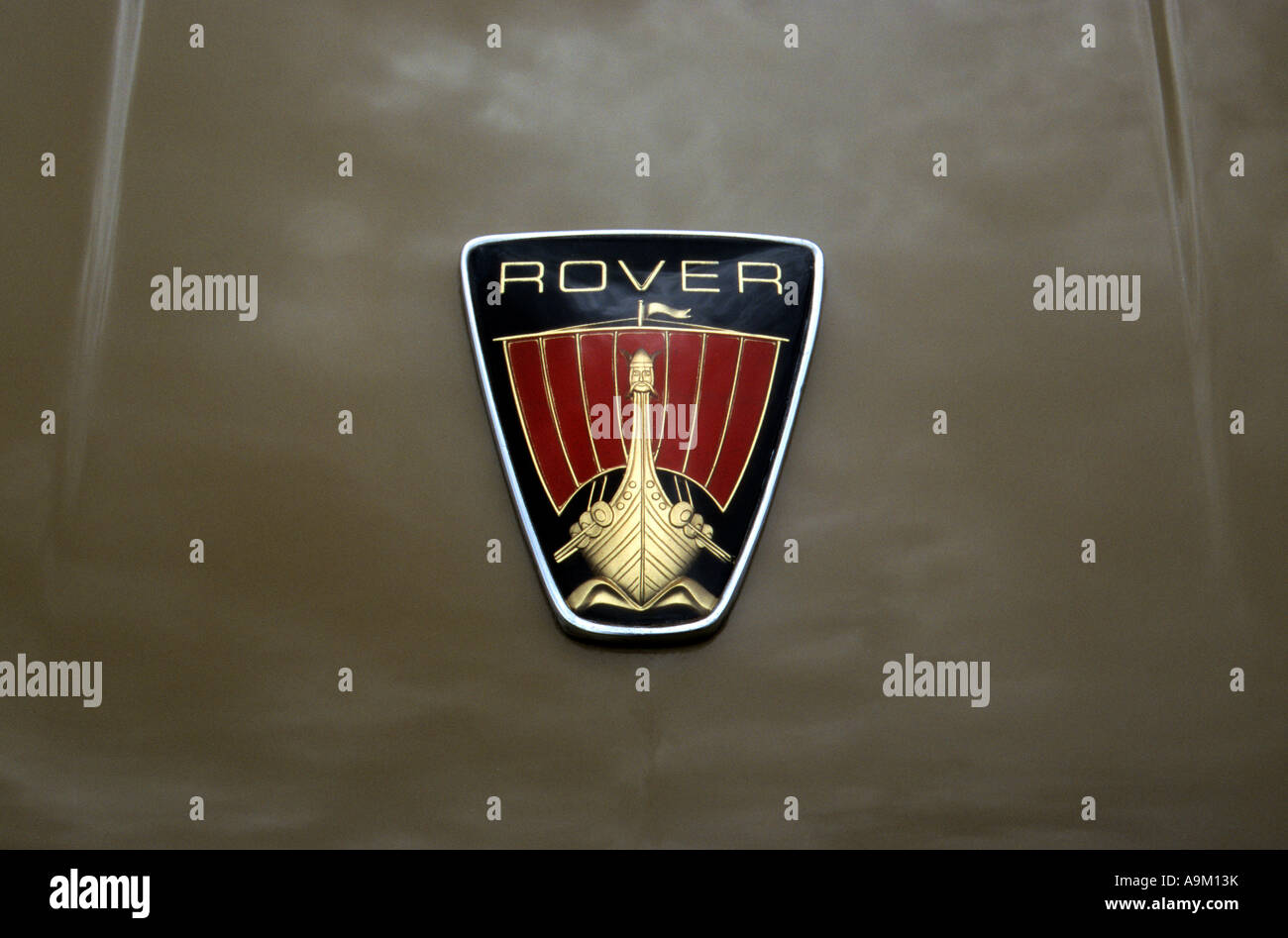 Rover autos logo hi-res stock photography and images - Alamy