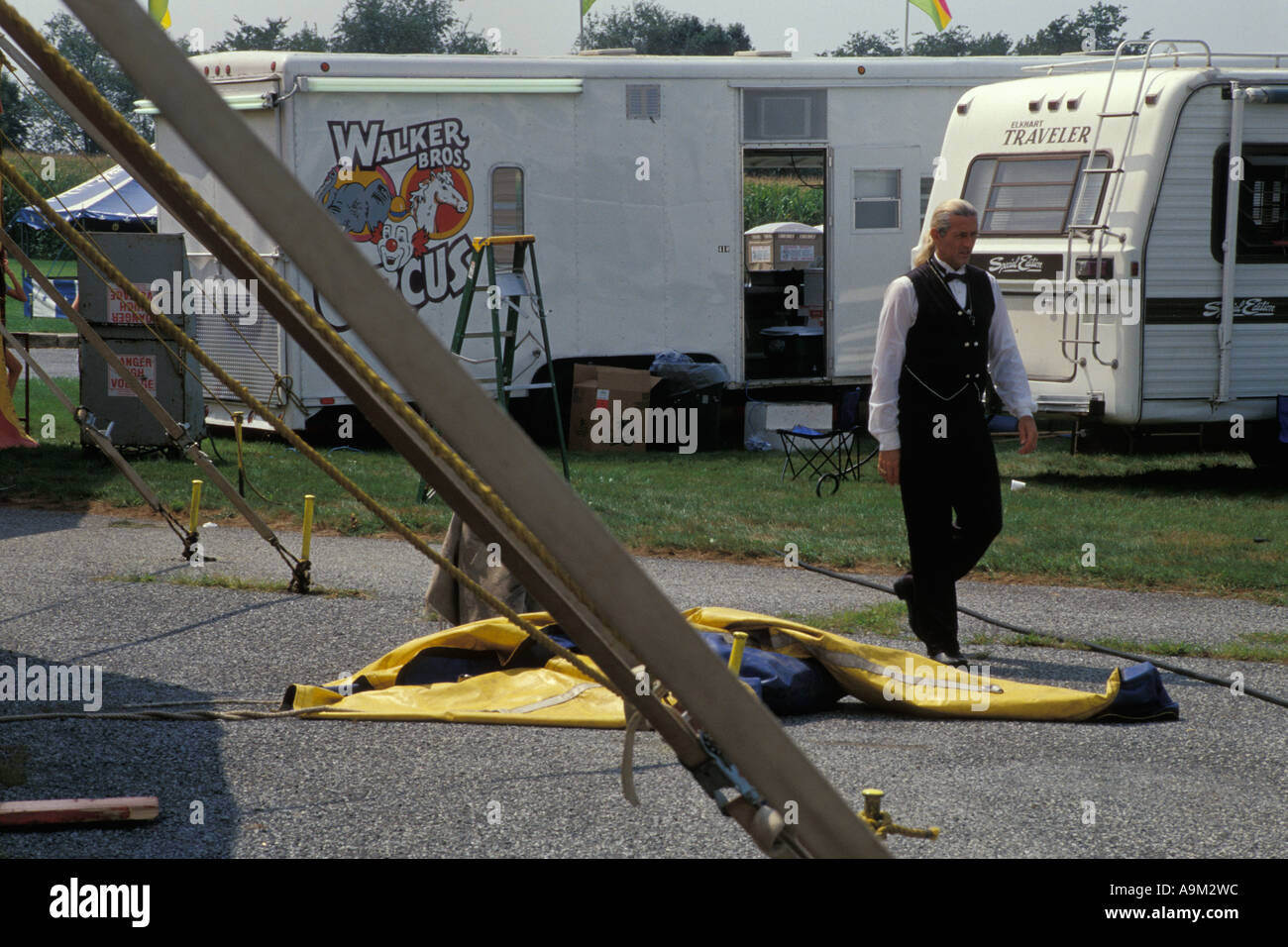 Walker bros brothers circus hi-res stock photography and images - Alamy
