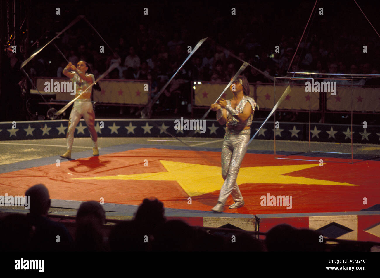 Clyde Beatty Cole Brothers Bros. Circus largest traveling show under ...