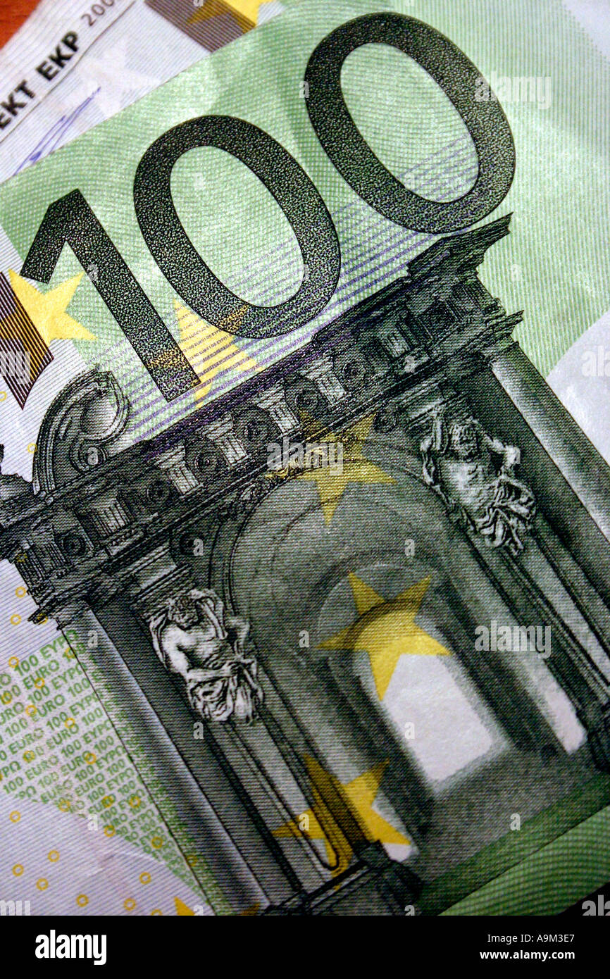 100 euro hi-res stock photography and images - Alamy