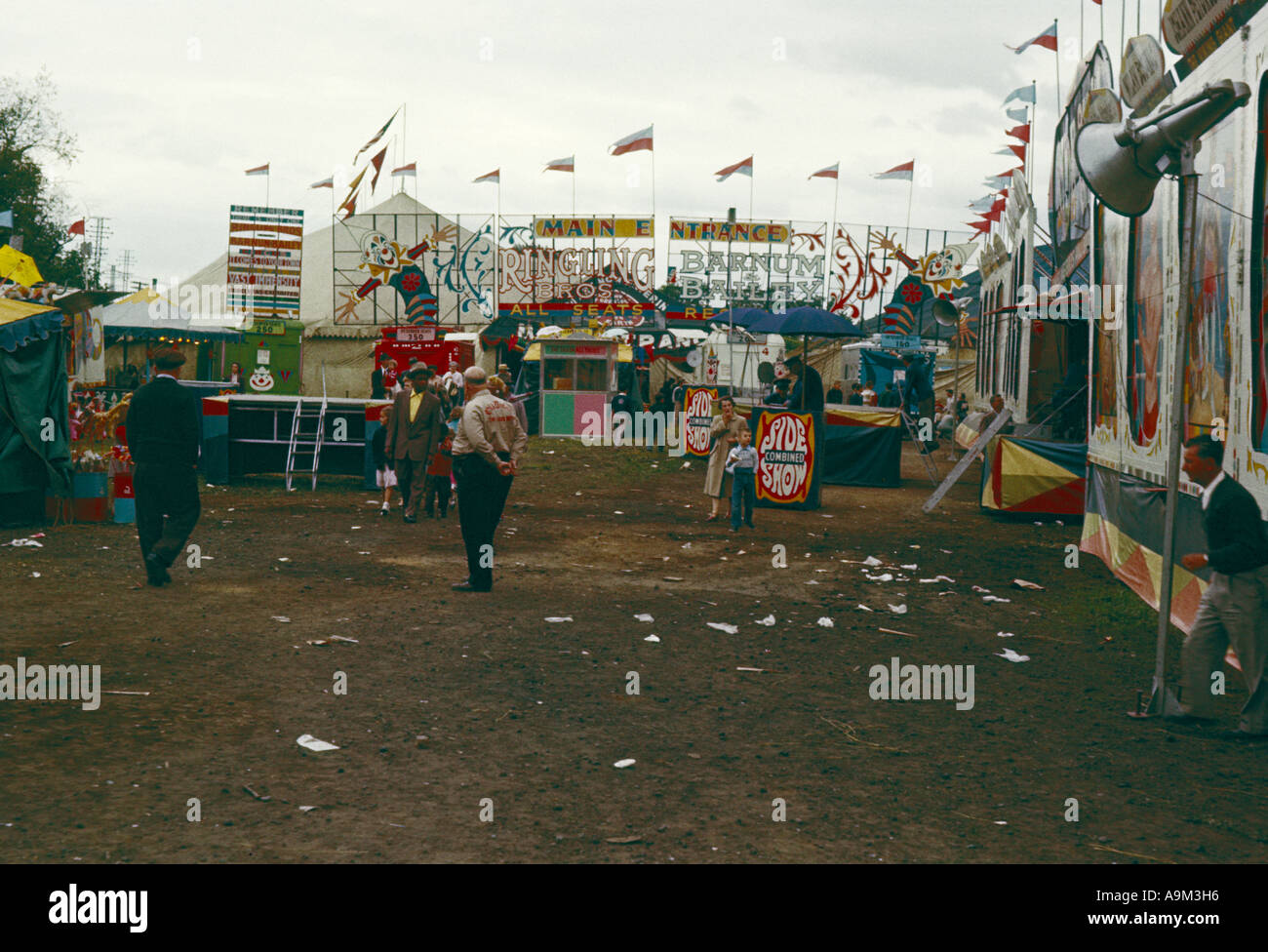 Ringling Bros. Brothers Barnum & Bailey Circus The Greatest Show On ...