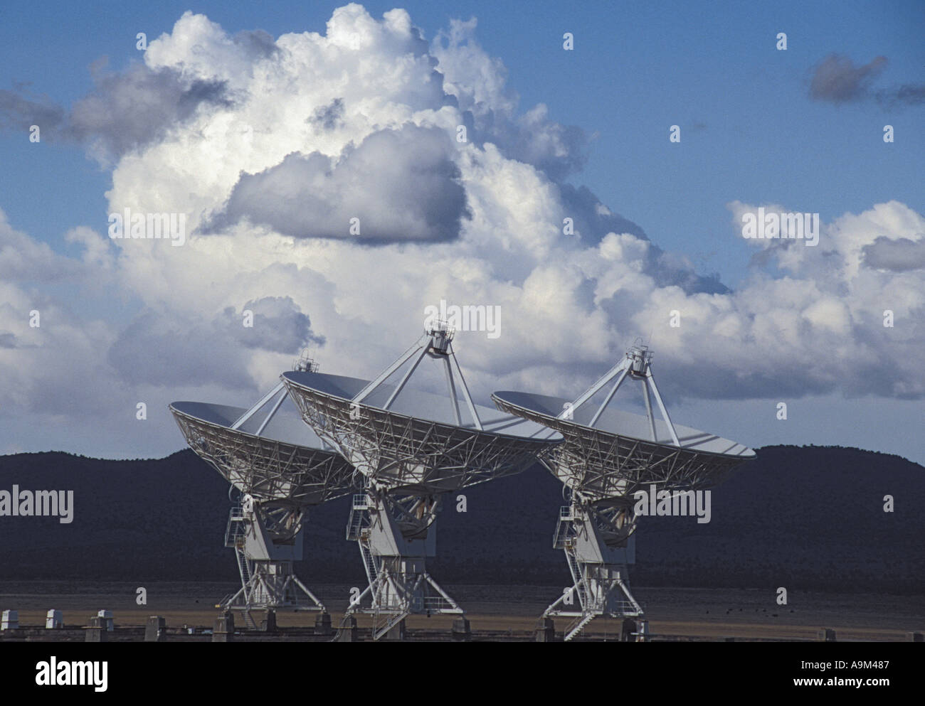 VLA National Radio Astronomy Observatory Stock Photo - Alamy