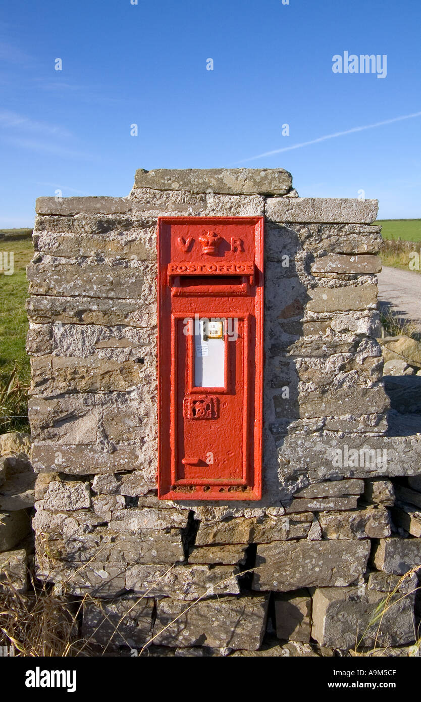 dh SANDAY ORKNEY Victorian rural letter box in old stone wall mail ...
