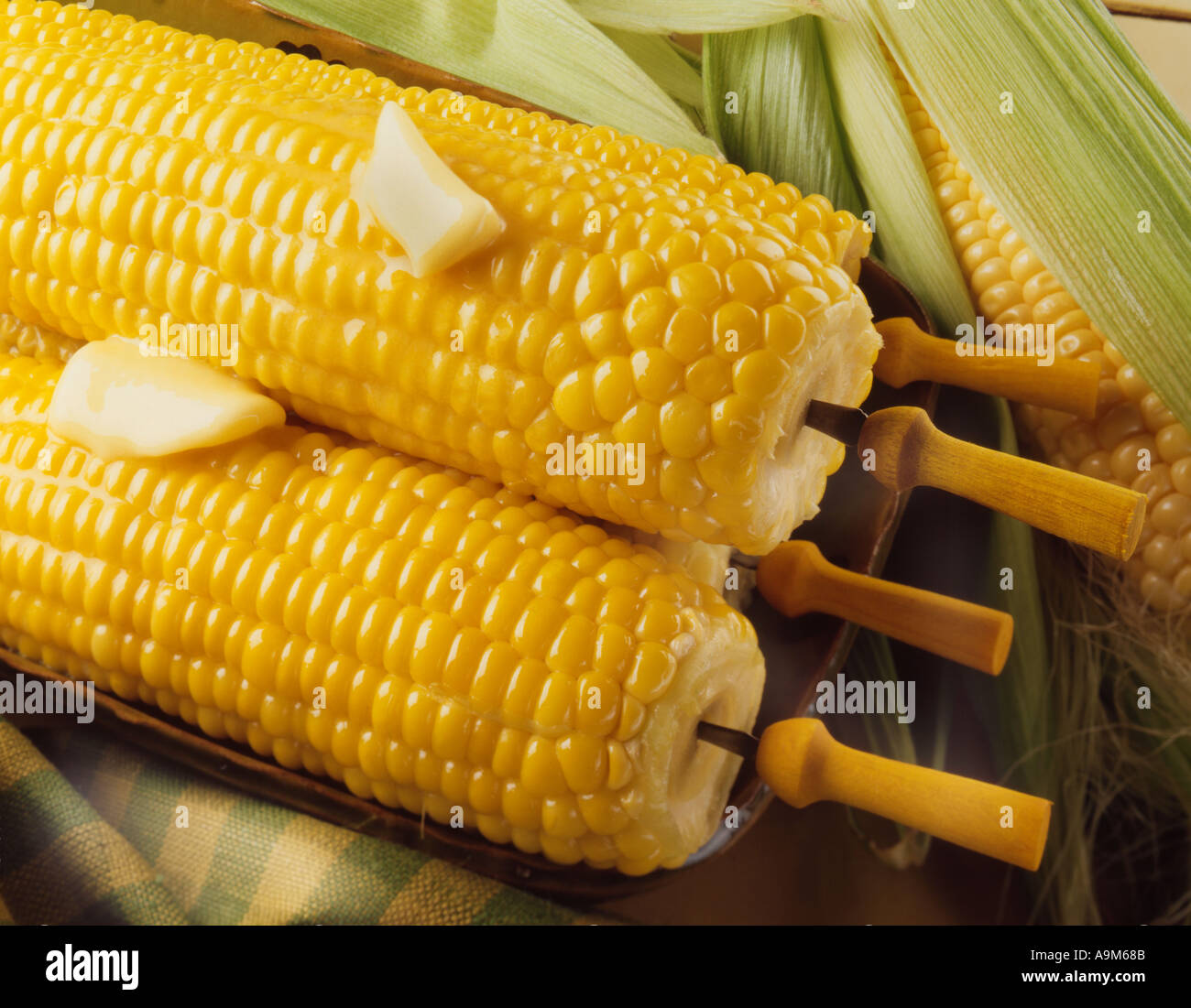 CORN ON THE COB Stock Photo - Alamy