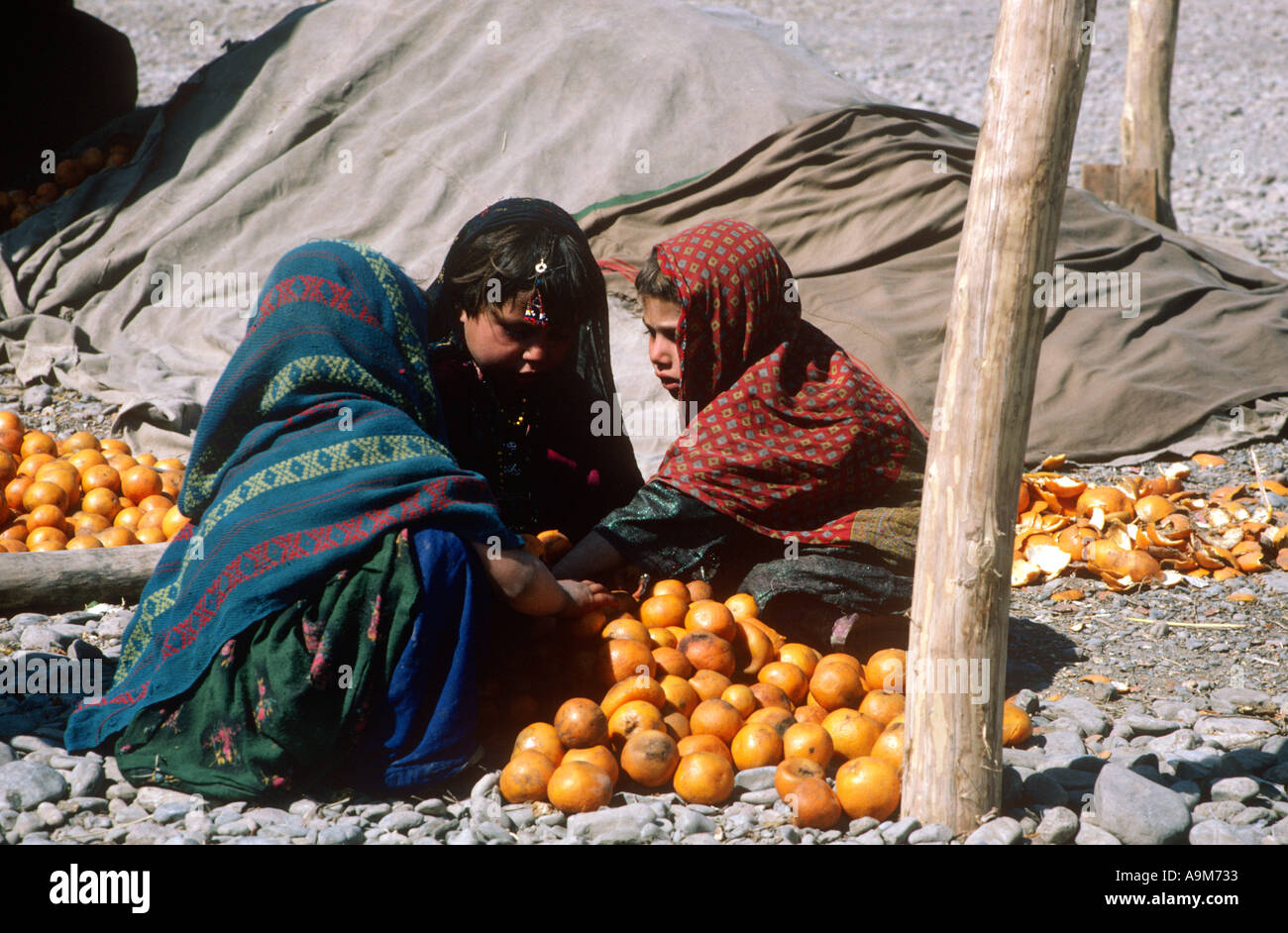 Pakistan Peshawar Afghan refugee camp SB Stock Photo - Alamy
