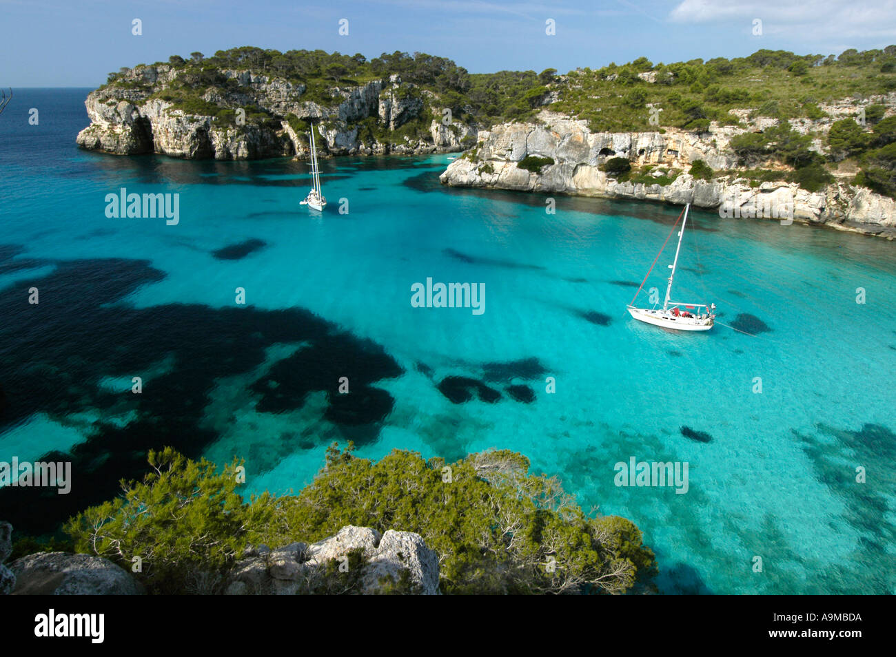 Boat floats in shallow water hi-res stock photography and images - Alamy