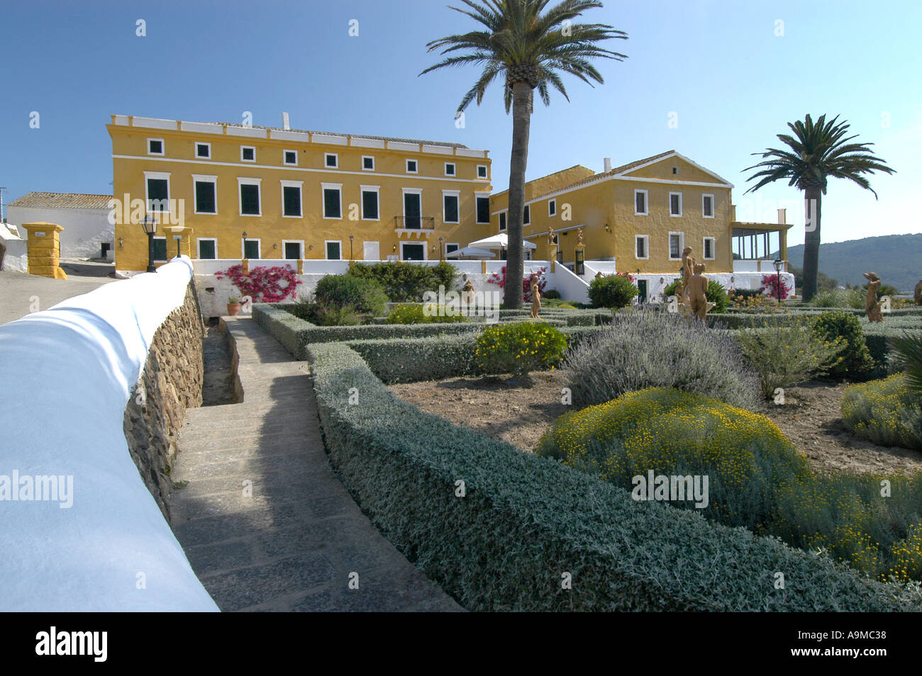 Binisuets hi-res stock photography and images - Alamy