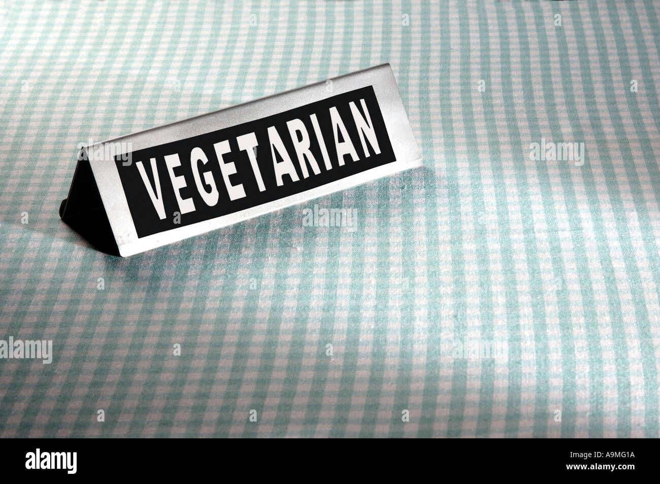 ANG99423 Vegetarian Sign on Table symbol indicator indicate inform ...