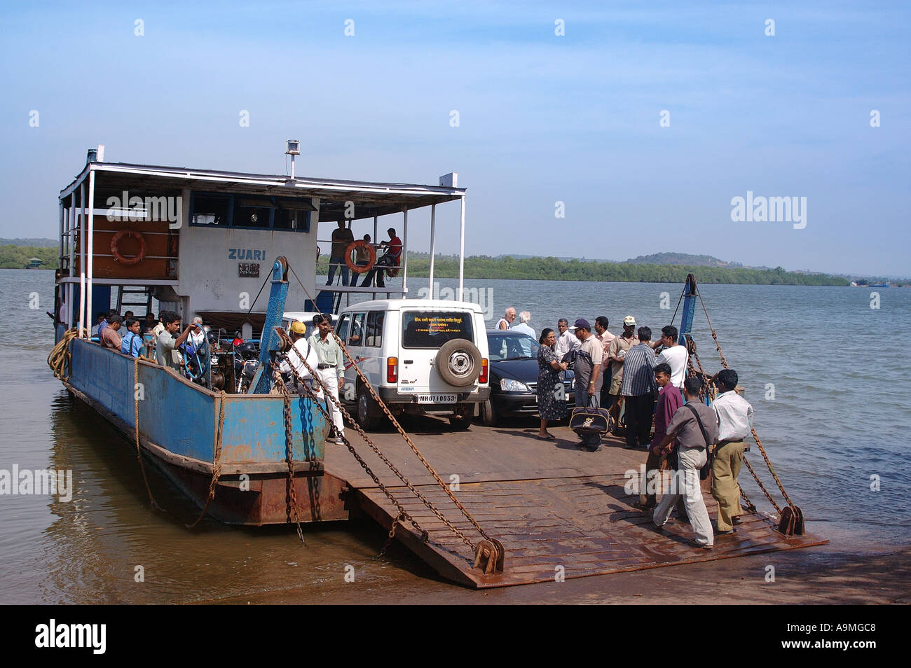 Car ferry india hi-res stock photography and images - Alamy