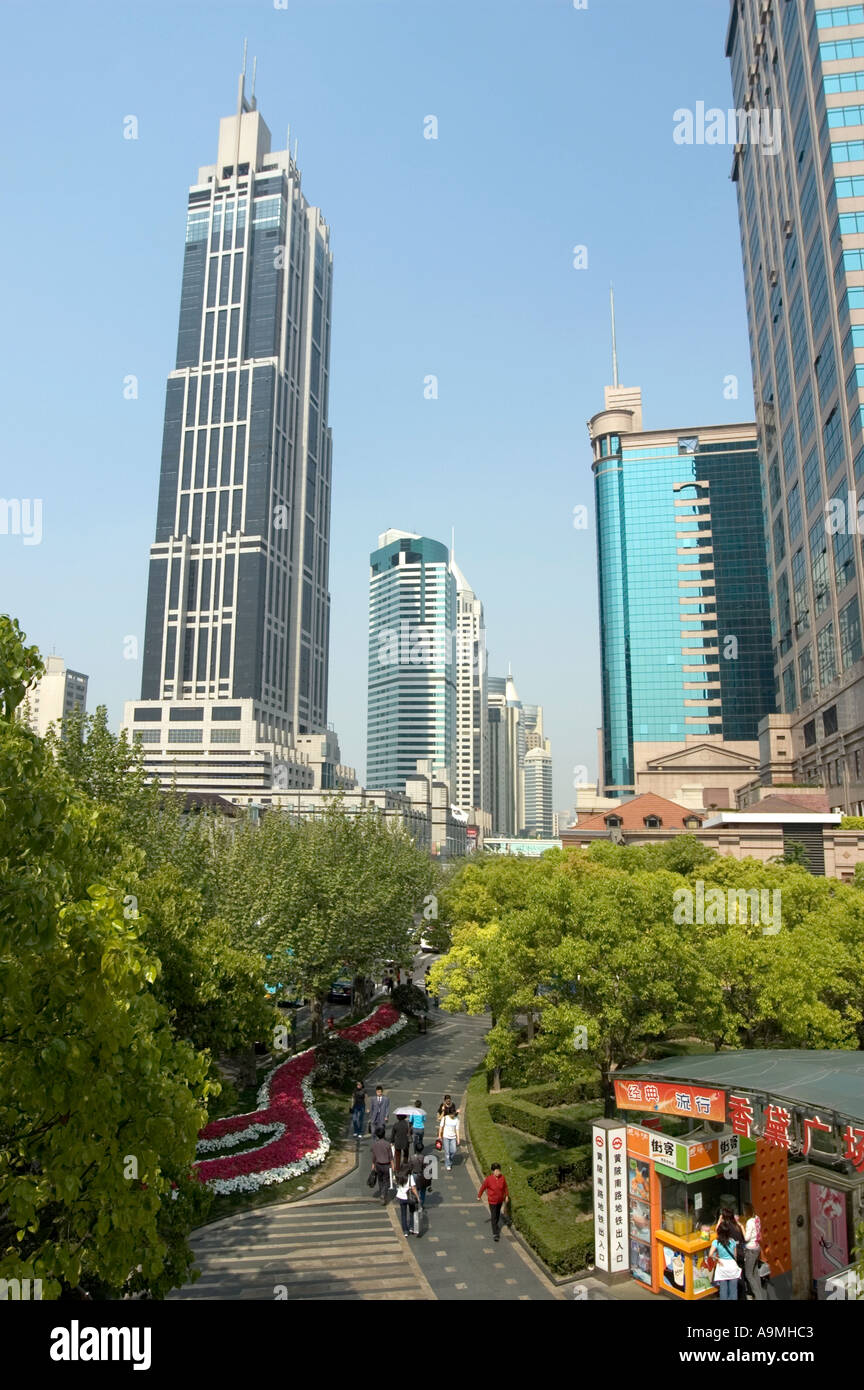 SHOPPING MALL PARADISE OF HUAIHAU ZHONGLU FRENCH CONCESSION SHANGHAI ...