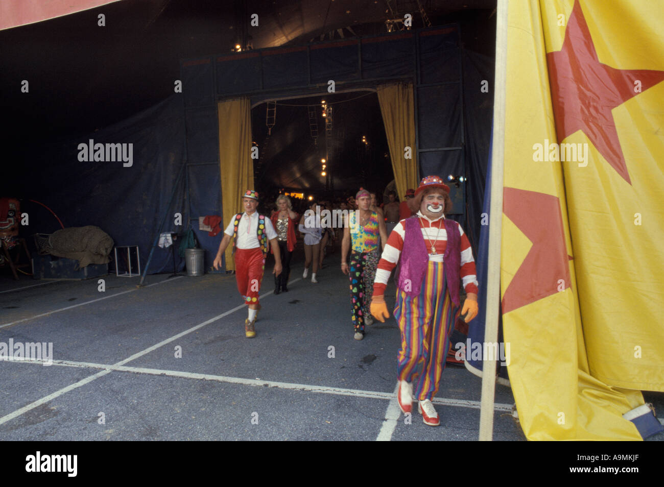 Clyde Beatty Cole Brothers Bros. Circus largest traveling show under ...