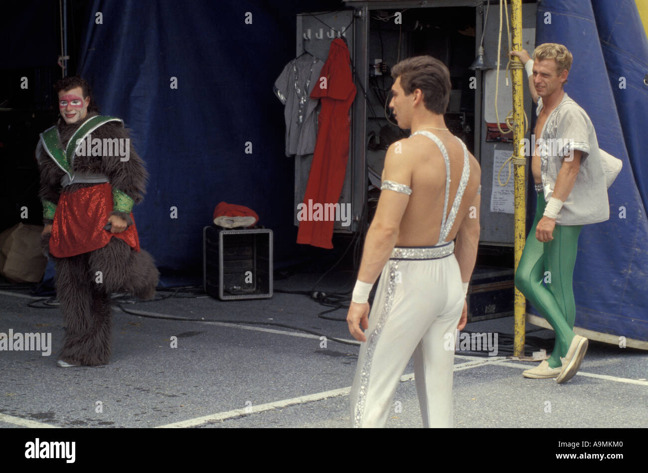Clyde Beatty Cole Brothers Bros. Circus largest traveling show under ...