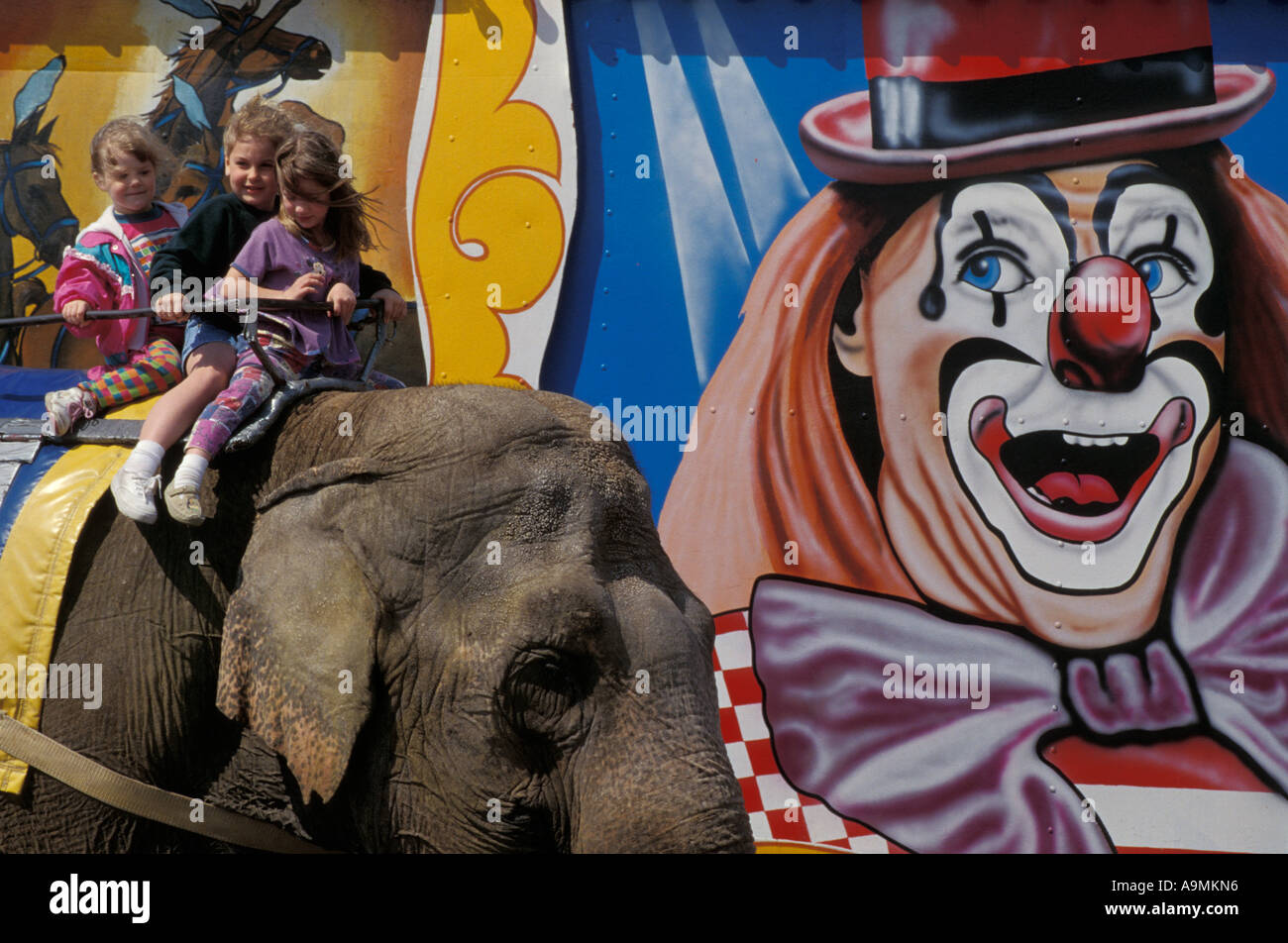 Clyde Beatty Cole Brothers Bros. Circus largest traveling show under ...