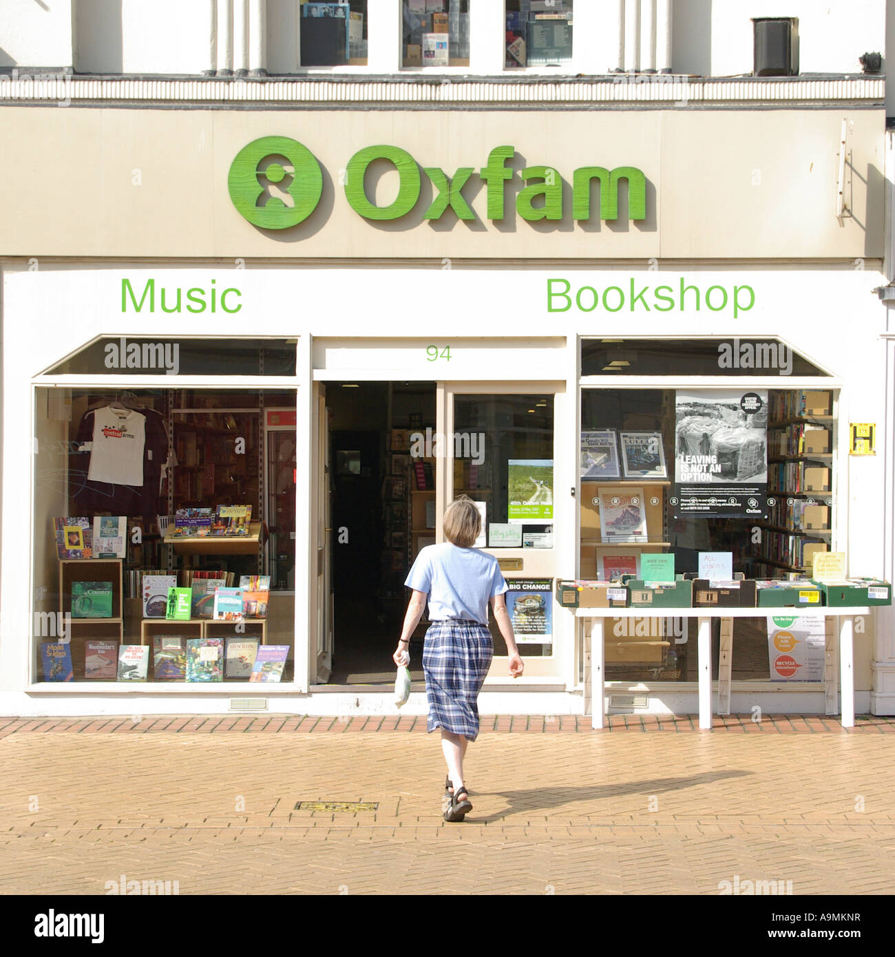 Oxfam charity shop sign england hi-res stock photography and images - Alamy