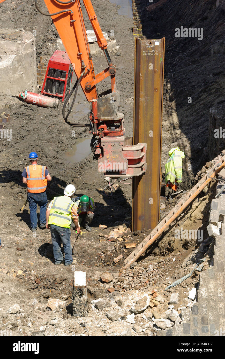 Sites piling piles hi-res stock photography and images - Alamy