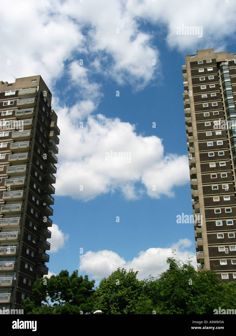 Council housing blocks hi-res stock photography and images - Alamy