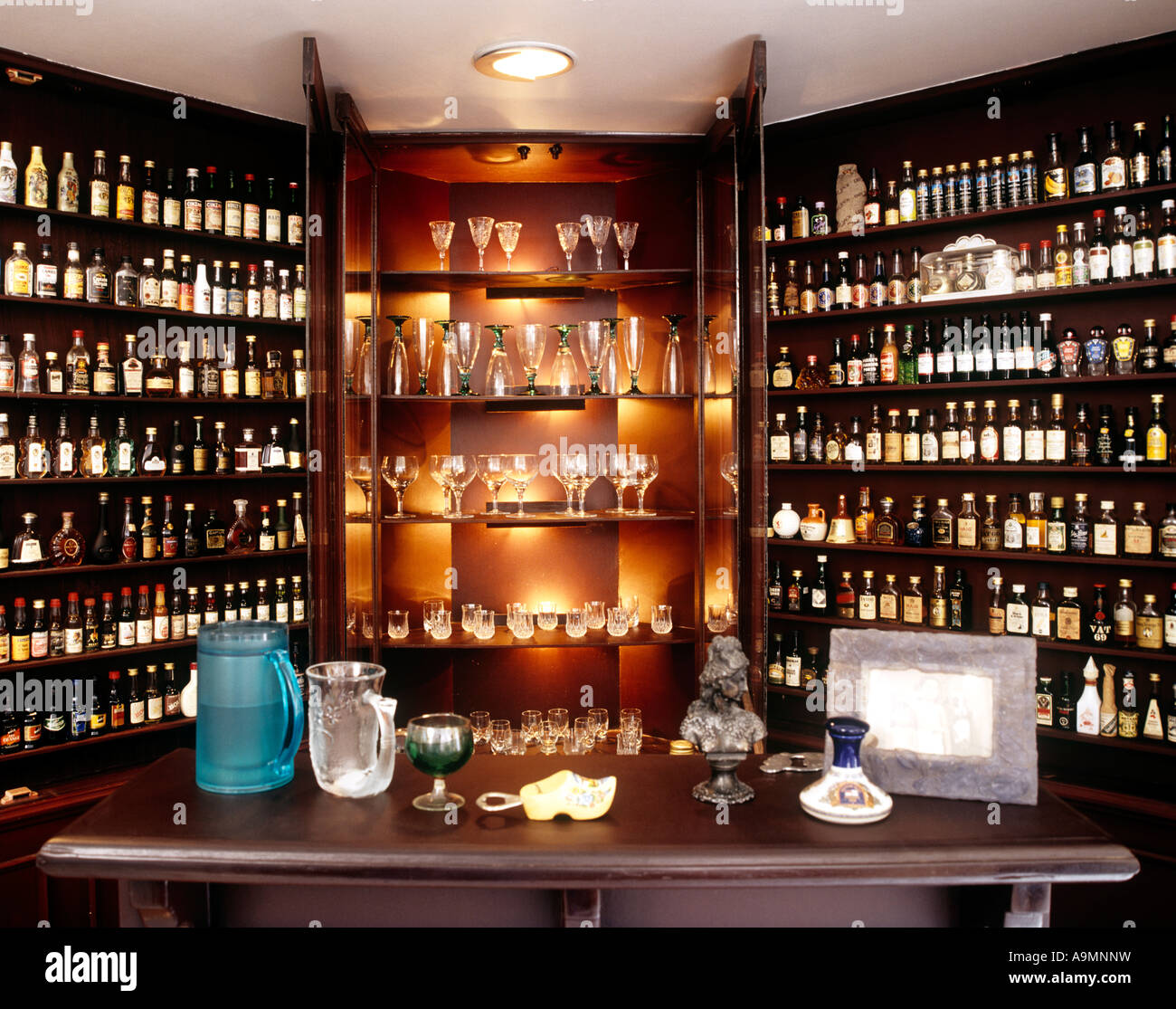 Display Glasses Cocktail Bar High Resolution Stock Photography and ...