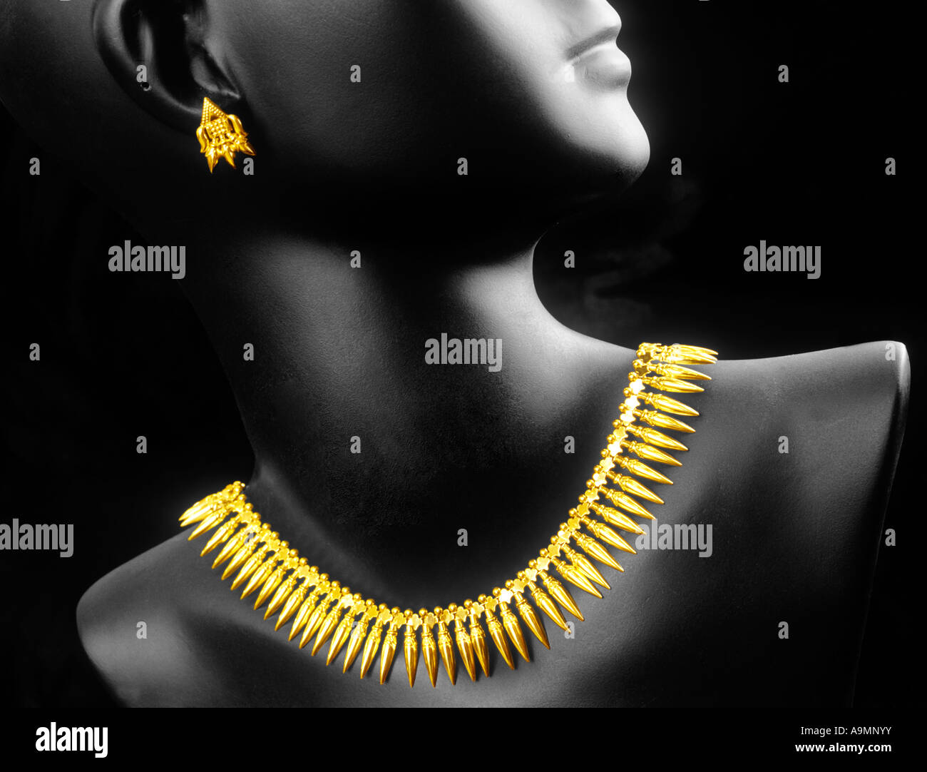 TRADITIONAL GOLD ORNAMENTS Stock Photo - Alamy