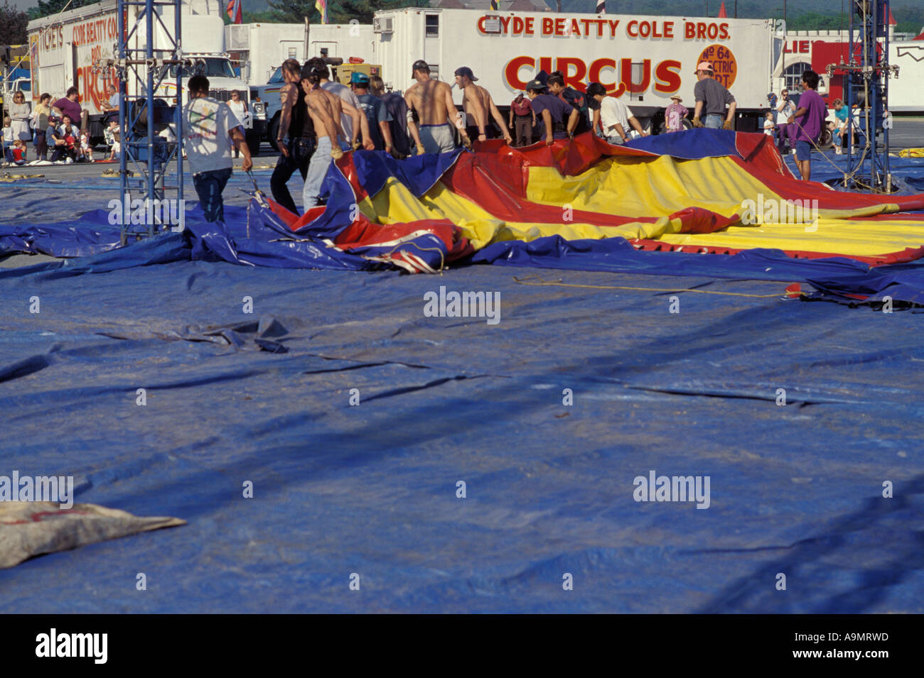 Clyde Beatty Cole Brothers Bros. Circus largest traveling show under ...