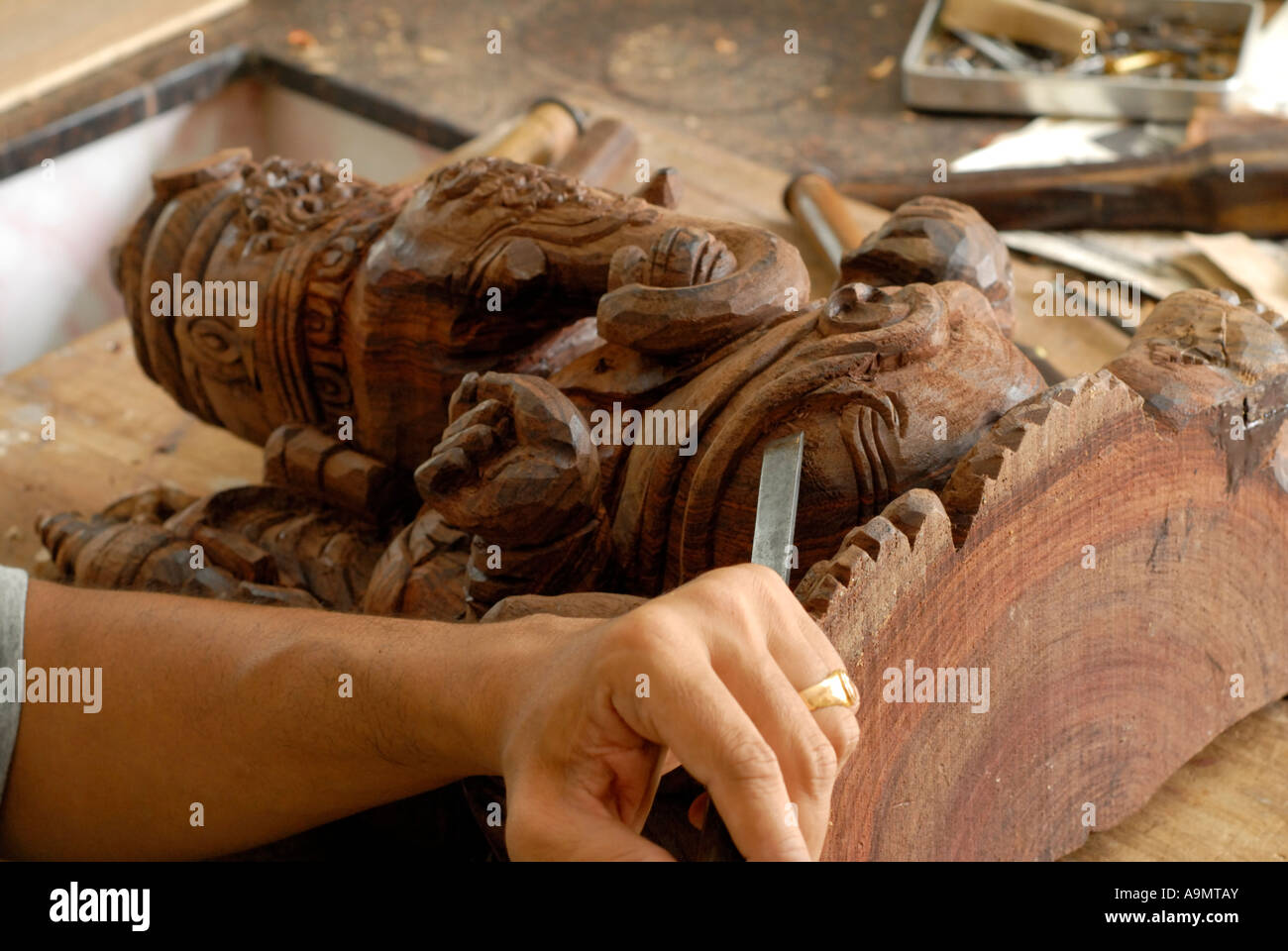 TRADITIONAL WOOD CARVING Stock Photo - Alamy