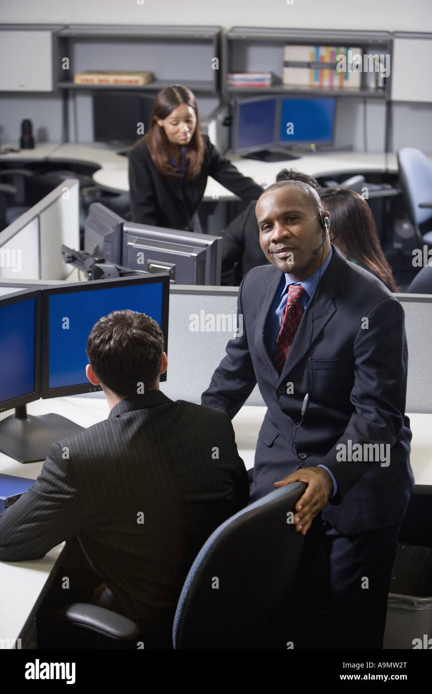 Busy office cubicles hi-res stock photography and images - Alamy