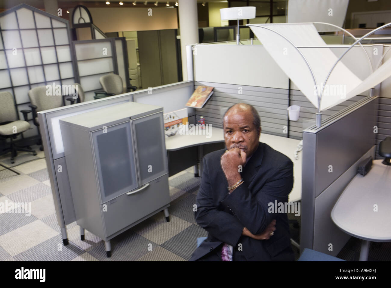 Outside cubicles hi-res stock photography and images - Alamy