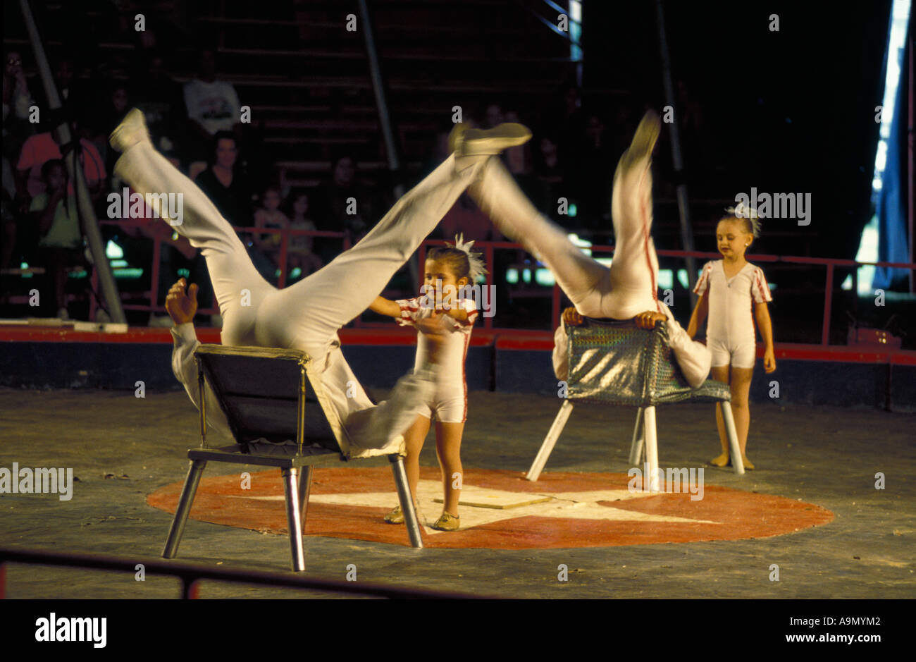 Bentley Bros. Brothers circus acrobat acrobatic family perform Stock ...