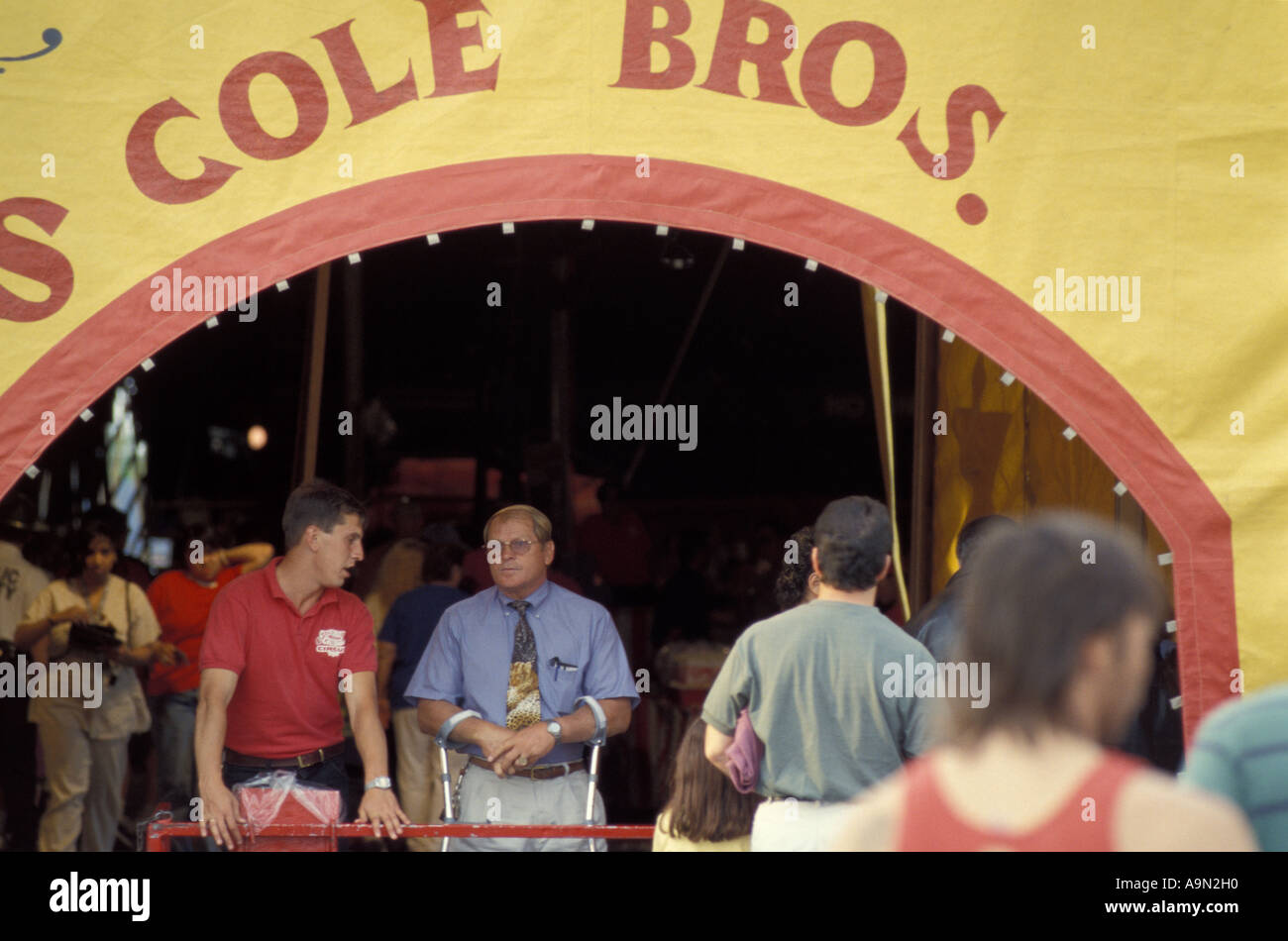 Clyde Beatty Cole Brothers Bros. Circus largest traveling show under ...
