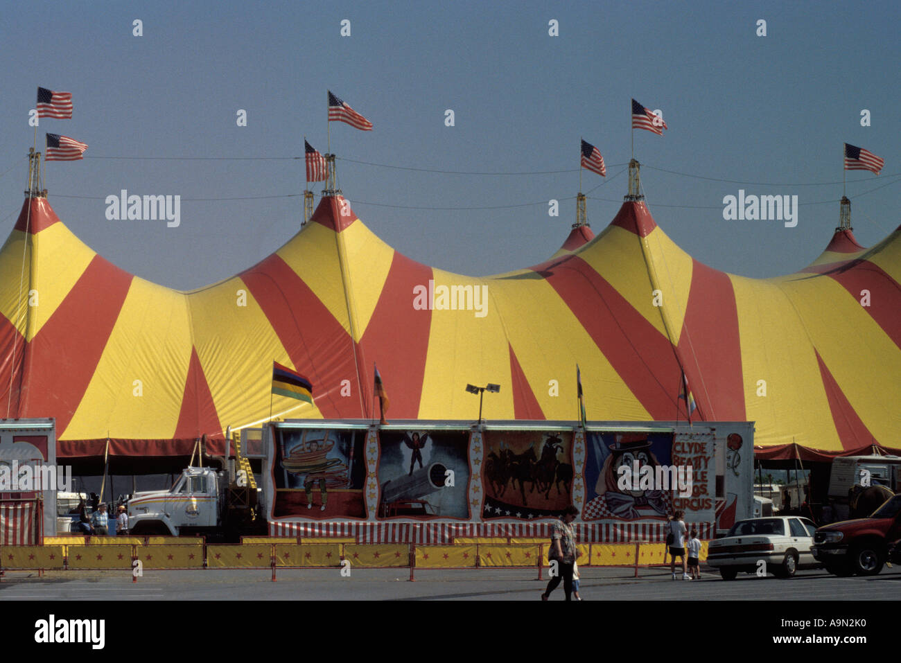 Clyde Beatty Cole Brothers Bros. Circus largest traveling show under ...