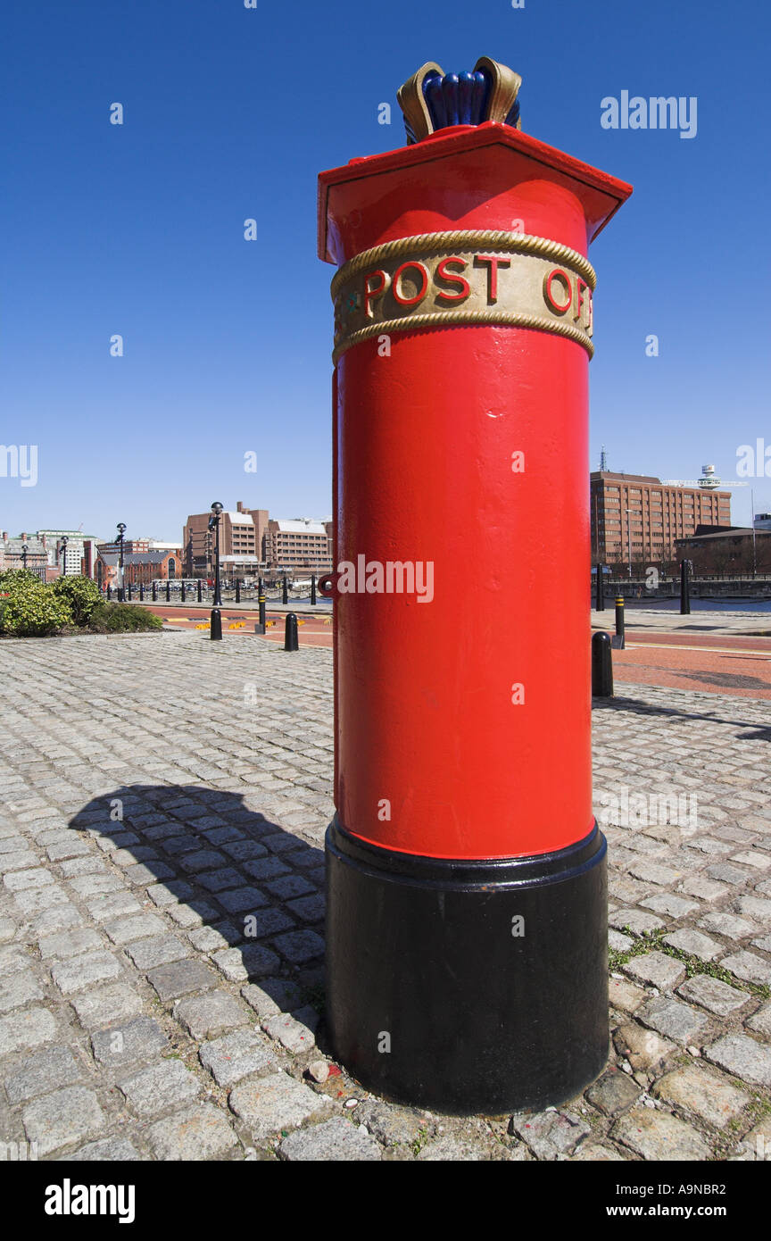 Old british vr post box hi-res stock photography and images - Alamy