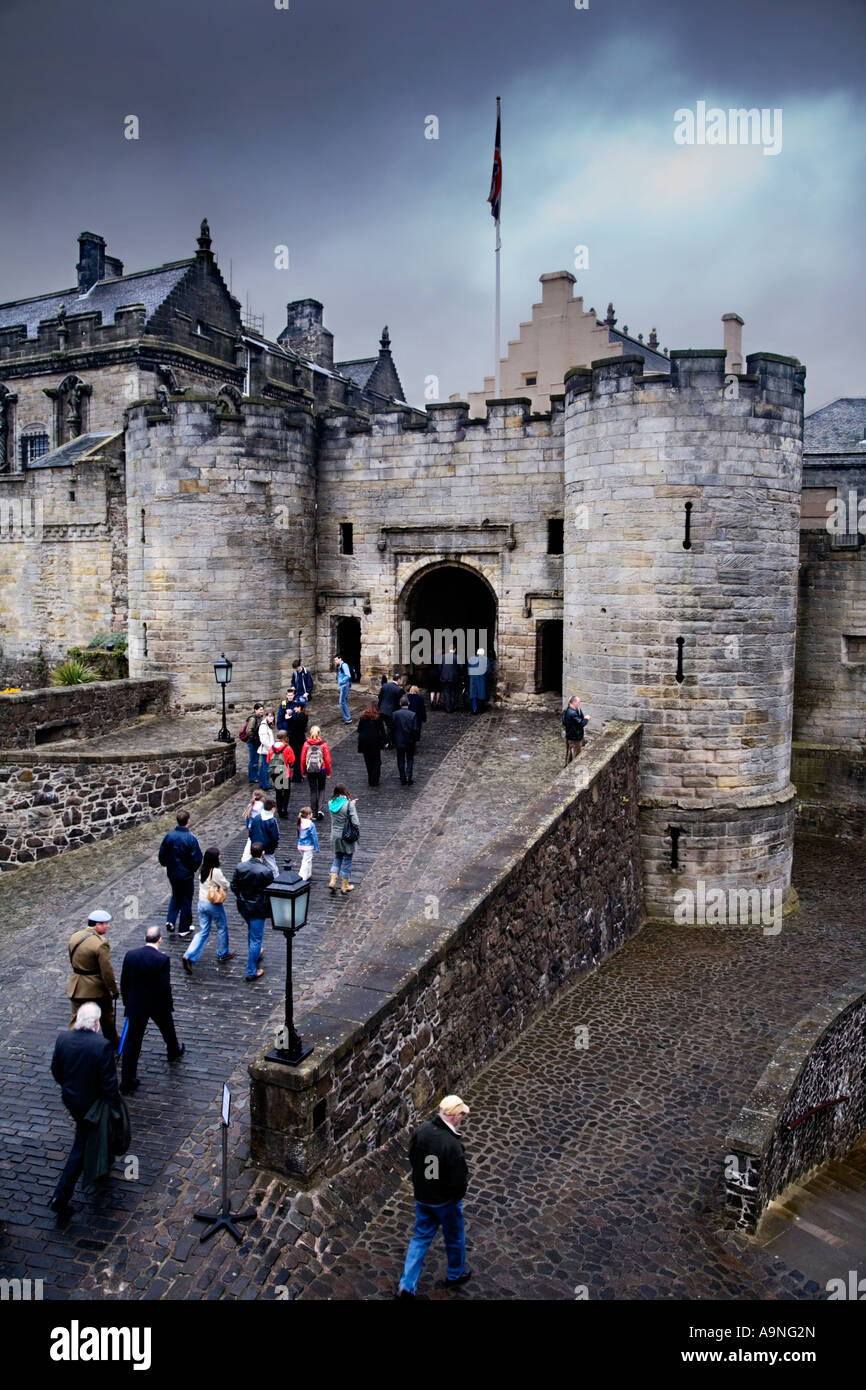 Scottish castle parapet hi-res stock photography and images - Alamy