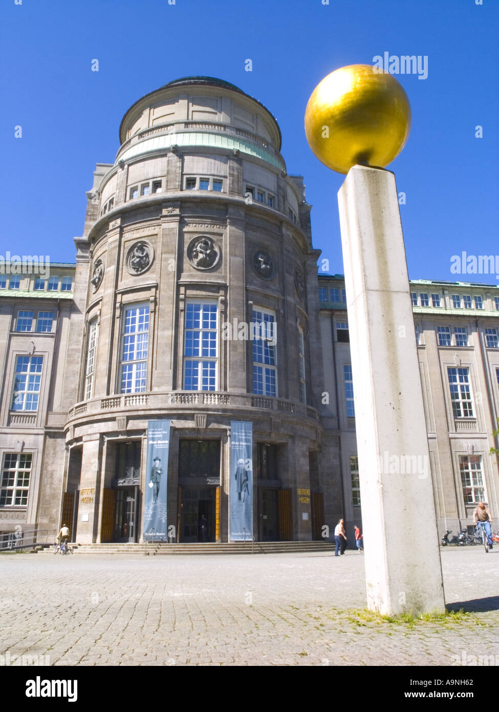 Column golden in front of Deutsches museum deutschesmuseum german ...