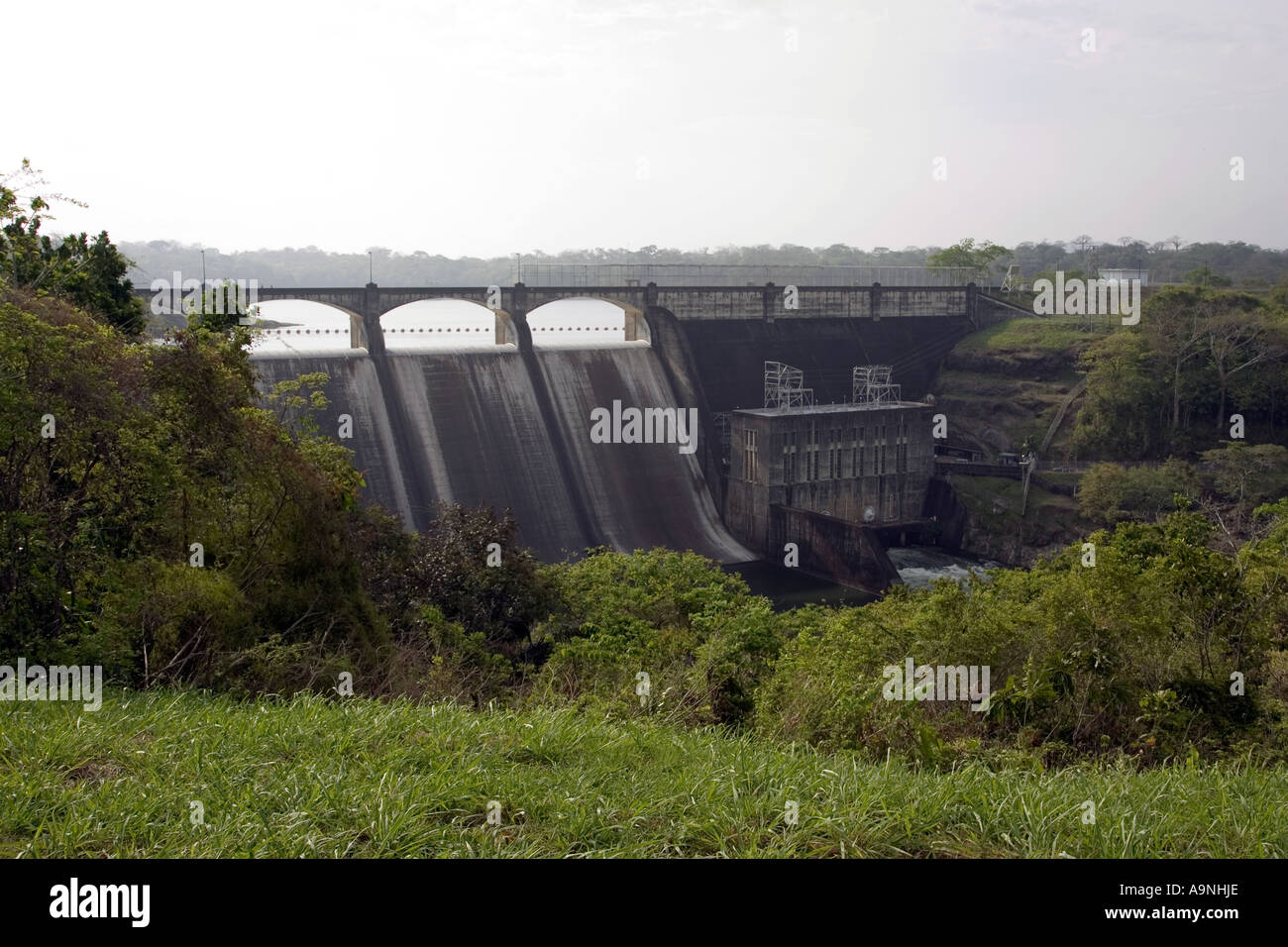Madden dam hi-res stock photography and images - Alamy