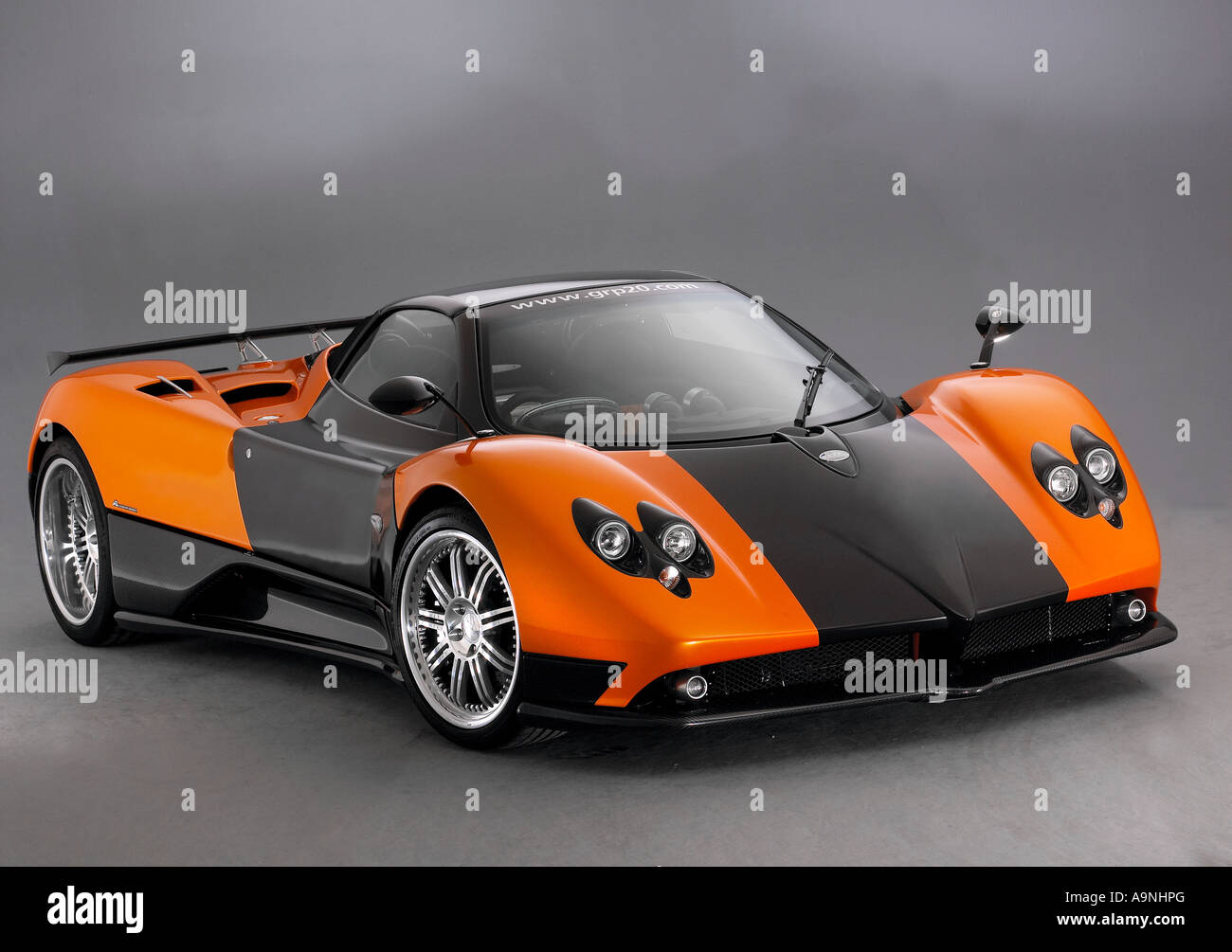 Pagani Zonda R Side View