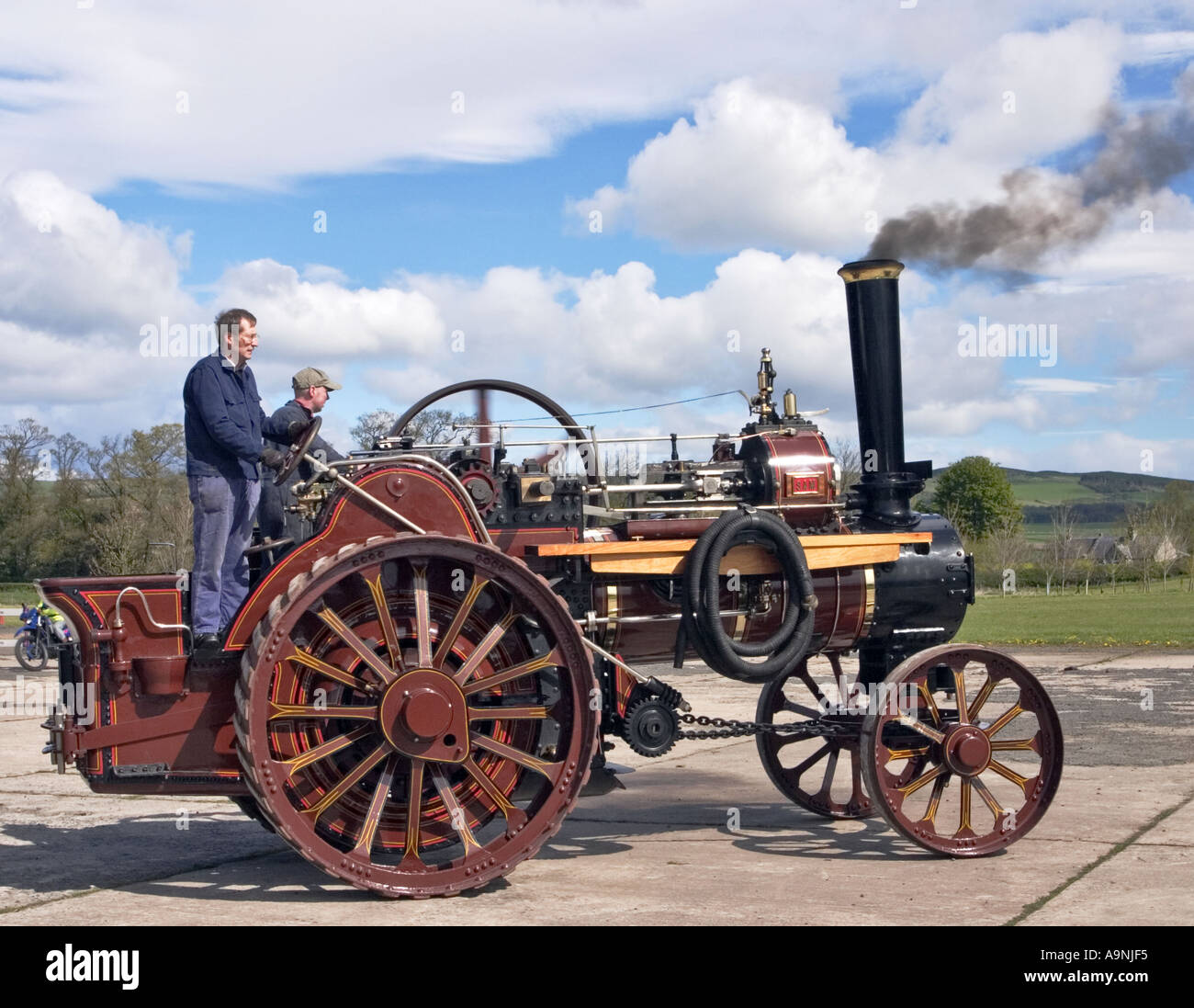Traction engine hi-res stock photography and images - Alamy