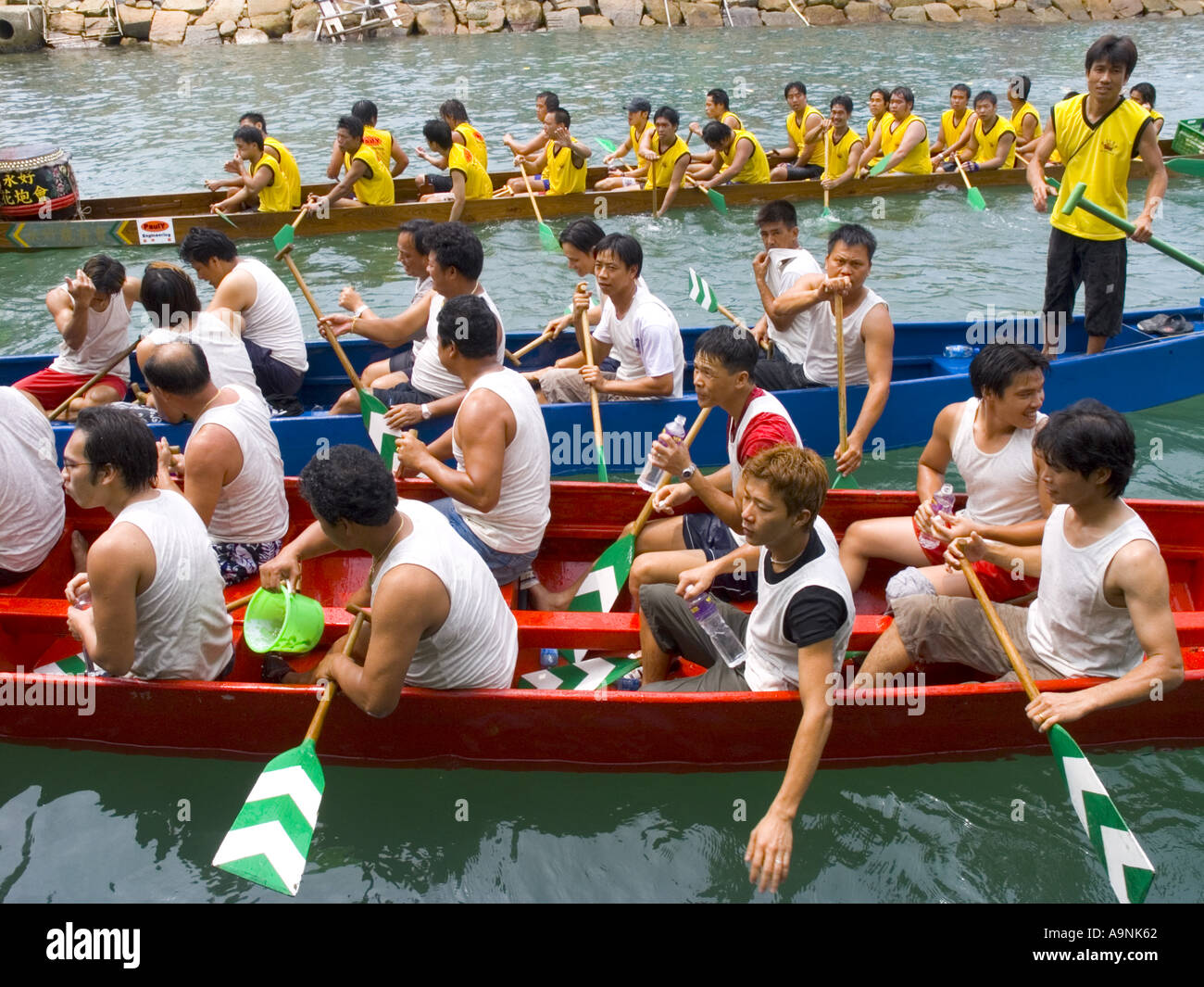 Chinese Dragon boat festival in Hong Kong Cheung Chau island harbour ...