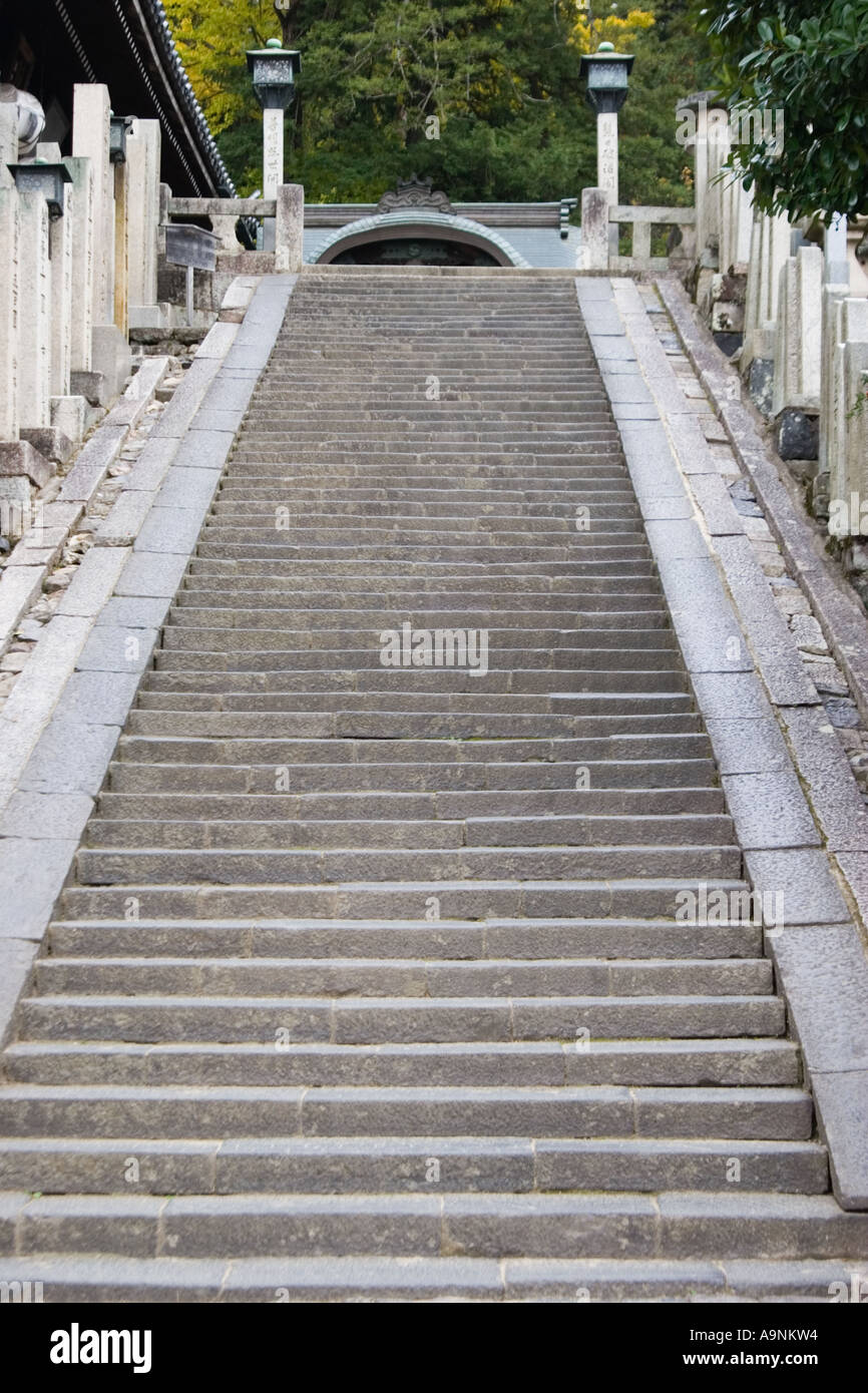 Stone steps temple kinki hi-res stock photography and images - Alamy