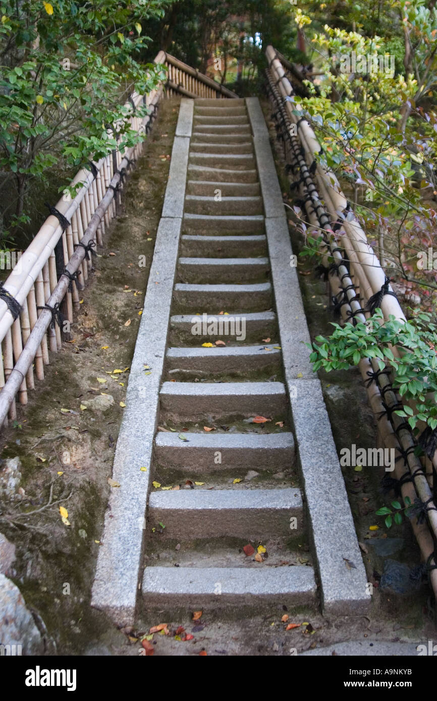 Stone steps temple kinki hi-res stock photography and images - Alamy